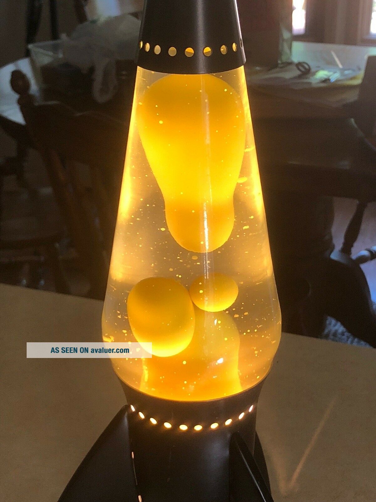 VINTAGE RETRO LAVA LITE LAMP ROCKET SPACESHIP STARSHIP YELLOW LAVA ...