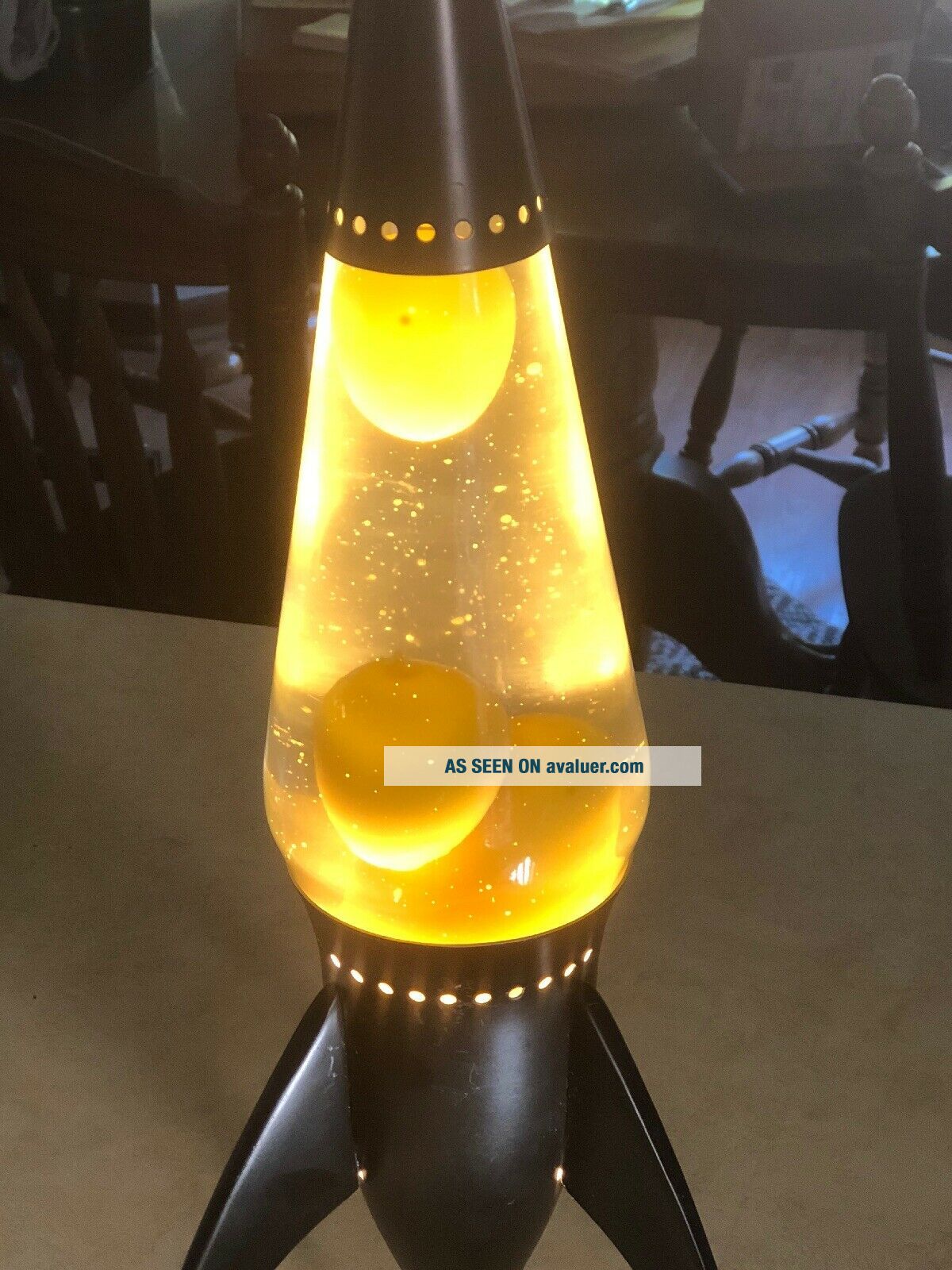 VINTAGE RETRO LAVA LITE LAMP ROCKET SPACESHIP STARSHIP YELLOW LAVA ...