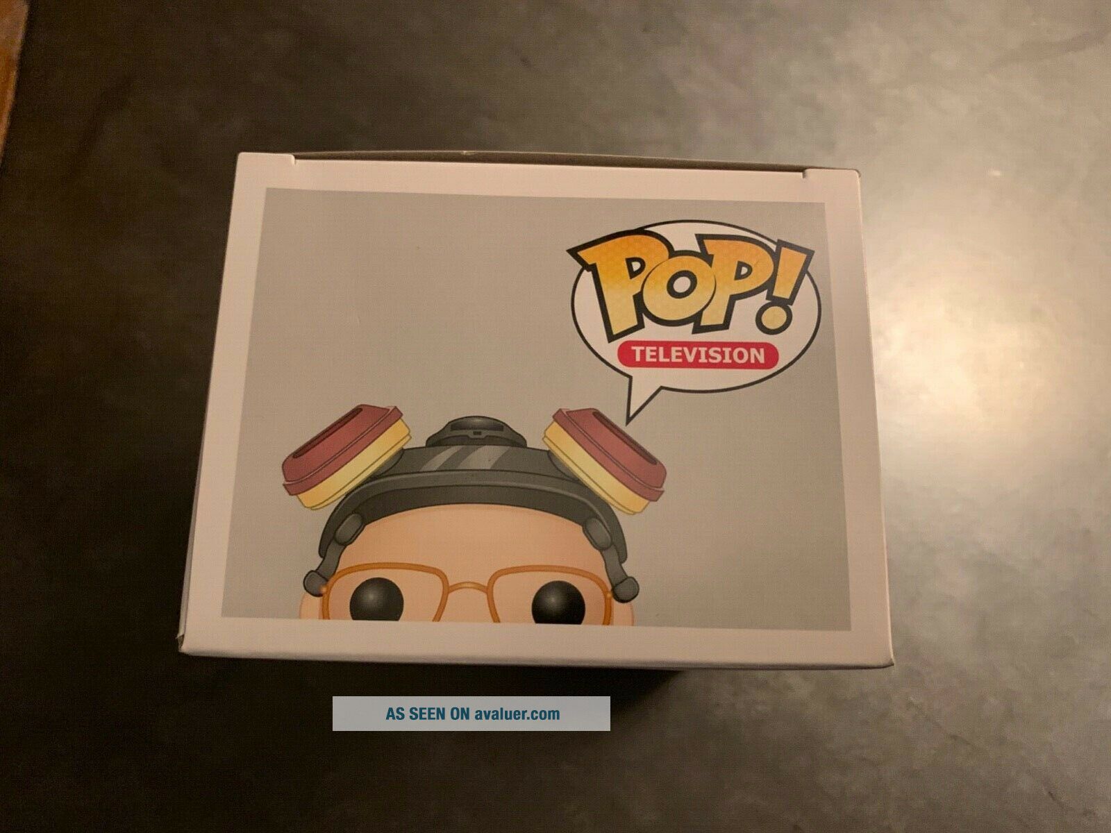 Funko POP Breaking Bad: Walter White Cook 160 Vaulted - - Yellow Haz ...