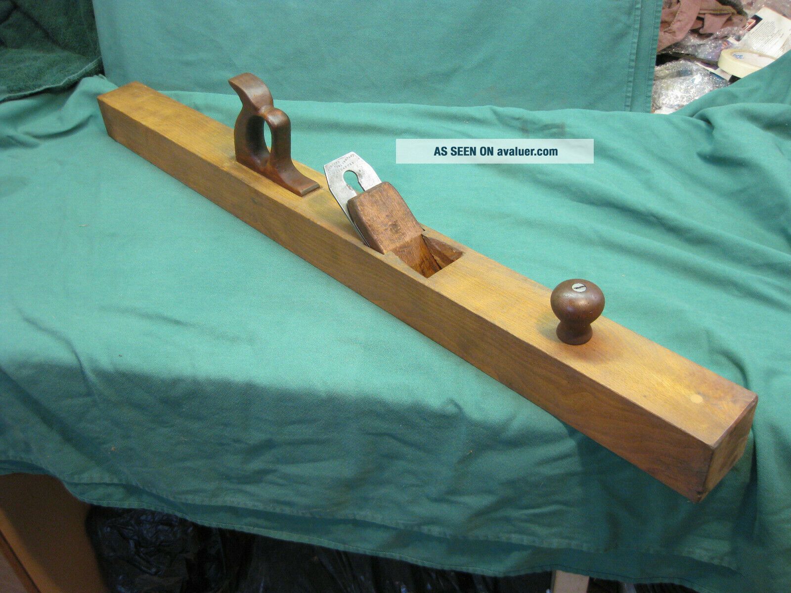 41 " WOOD JOINTER PLANE WITH SANDUSKY TOOL 2 3/8 " WIDE BLADE | #3028344