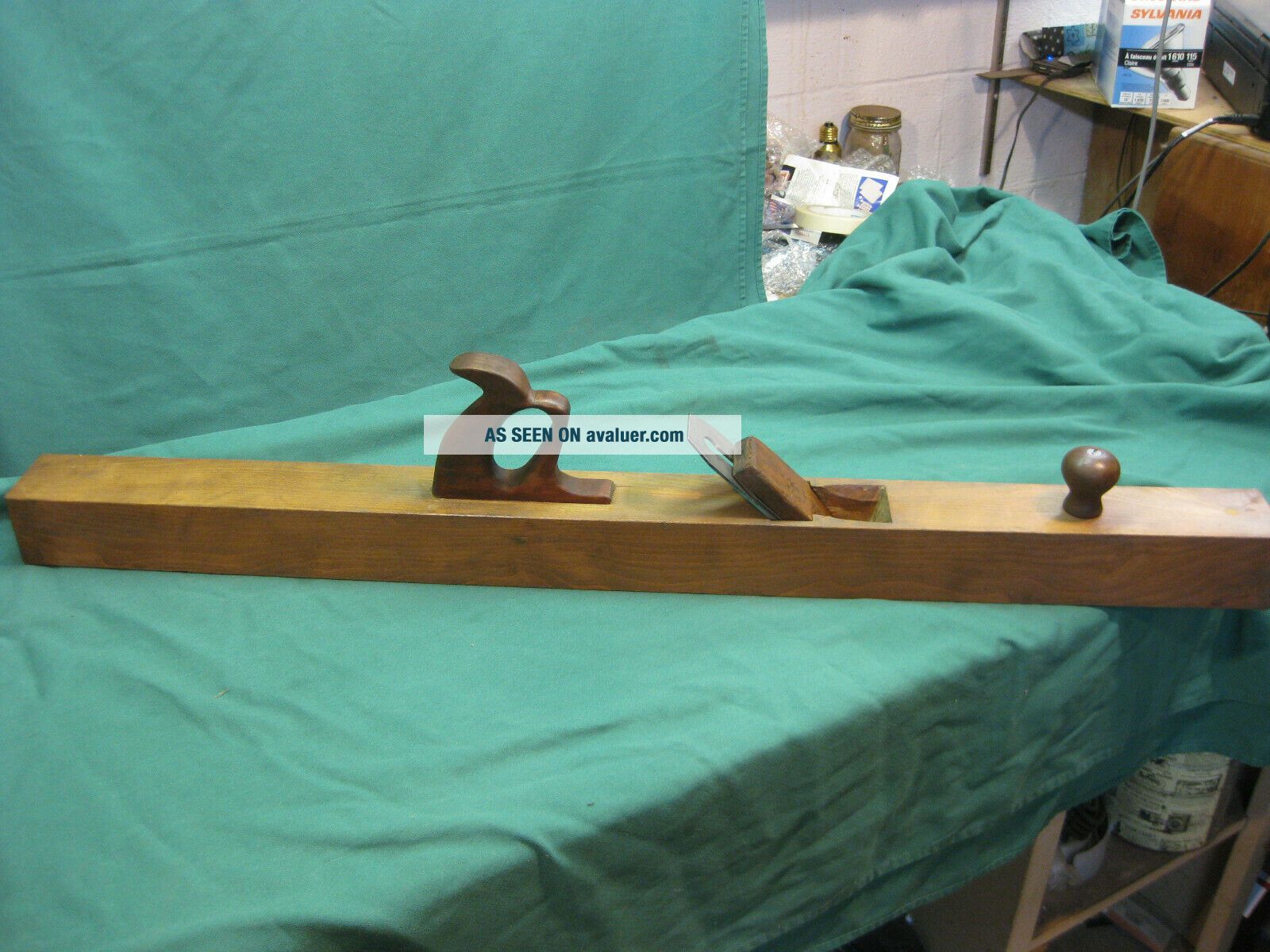 41 " WOOD JOINTER PLANE WITH SANDUSKY TOOL 2 3/8 " WIDE BLADE | #3028344