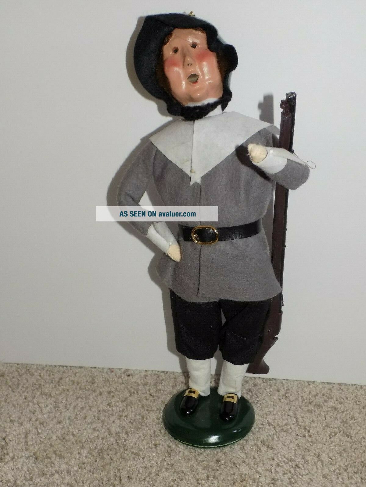 Byers Choice The Carolers Thanksgiving Pilgrim With Gun 2000 | #3040225