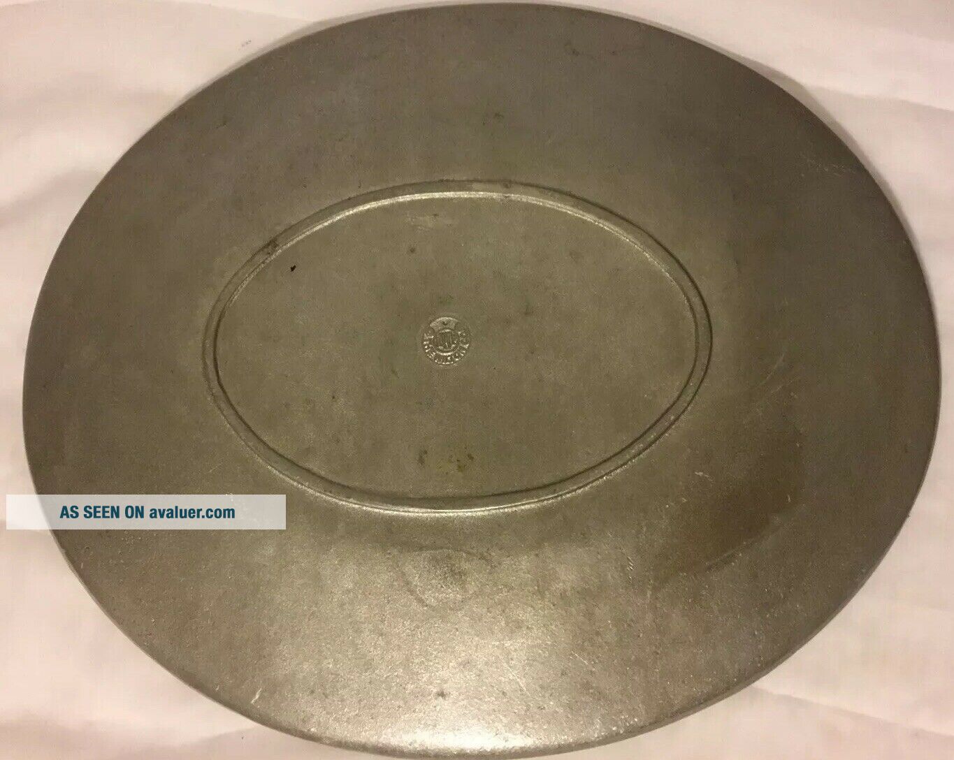 VINTAGE RWP The Wilton Co. METAL SERVING Platter PEWTER SILVER FLORAL ...