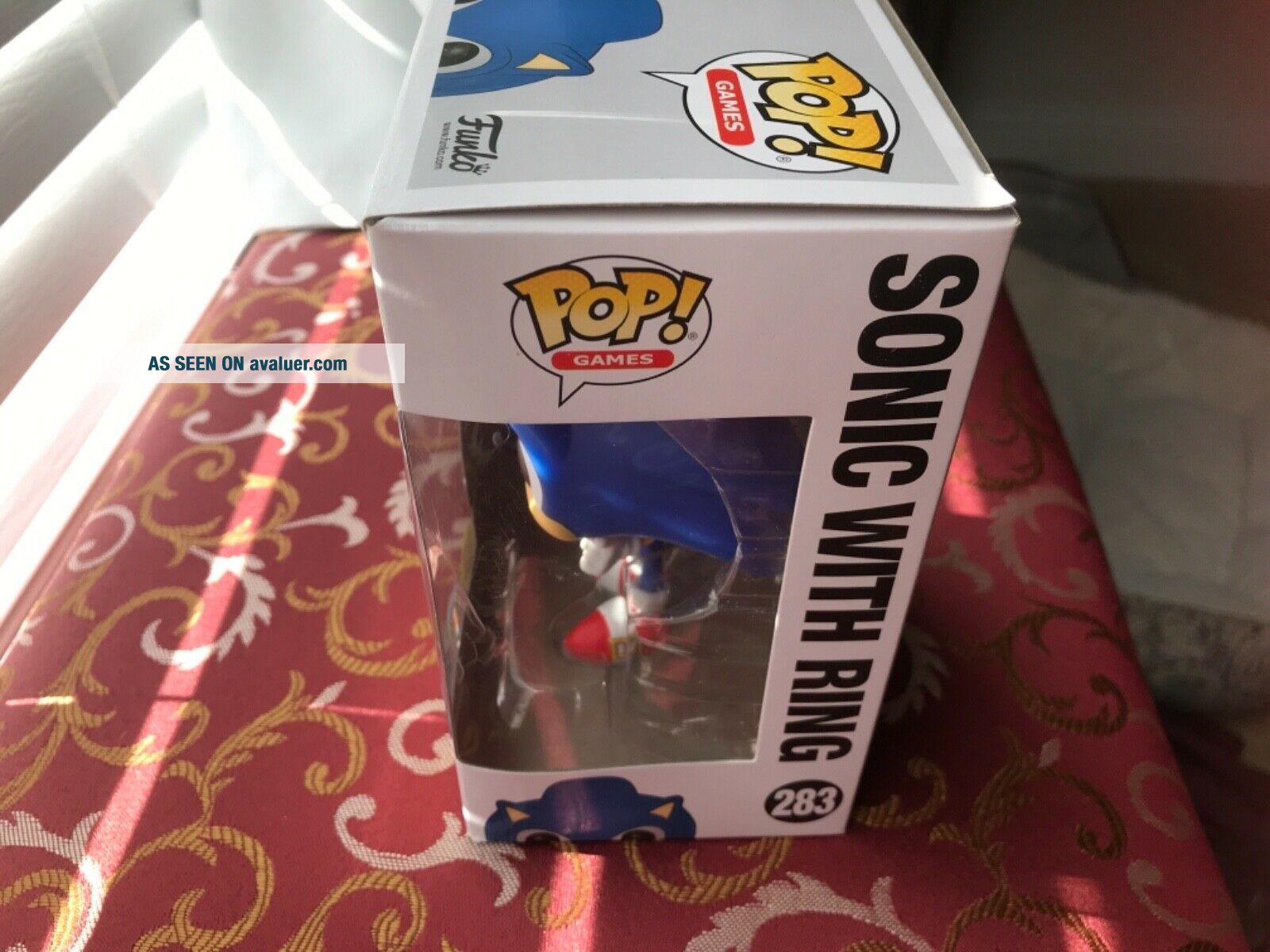 Funko Pop Sonic With Ring GITD 283 Glow In The Dark Toy Pop Protector ...