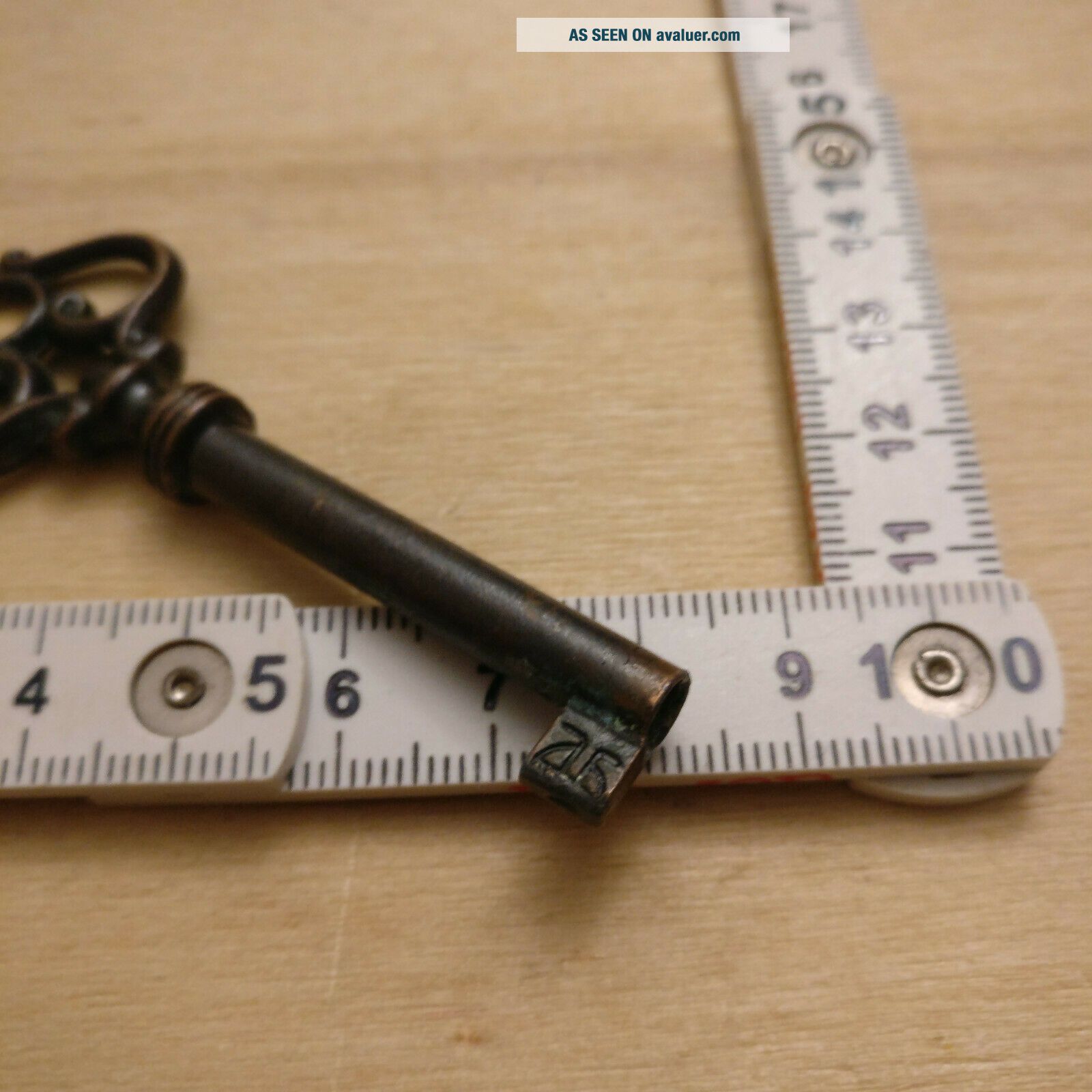 15 Grams Old Metal Vintage Furniture Cabinet Lock Key | #3445832