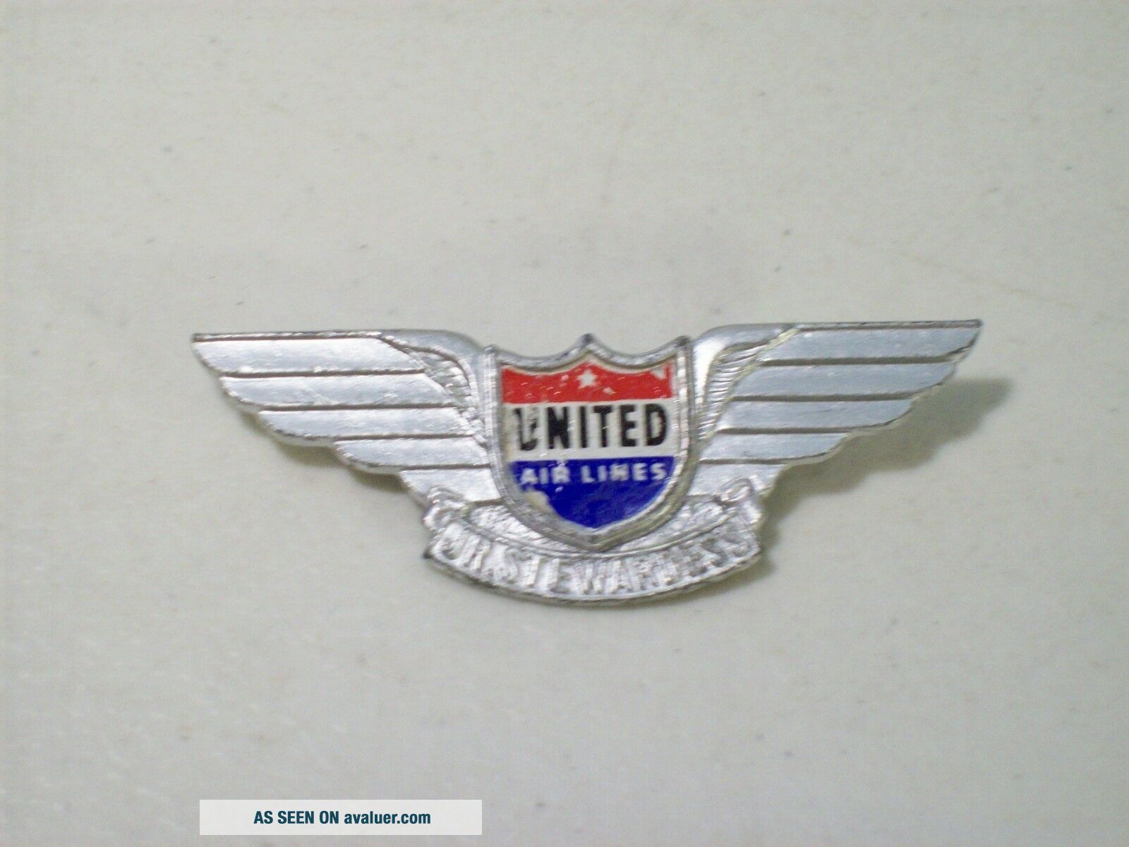 VINTAGE UNITED AIRLINES JR STEWARDESS WINGS METAL LAPEL PIN FLIGHT ...