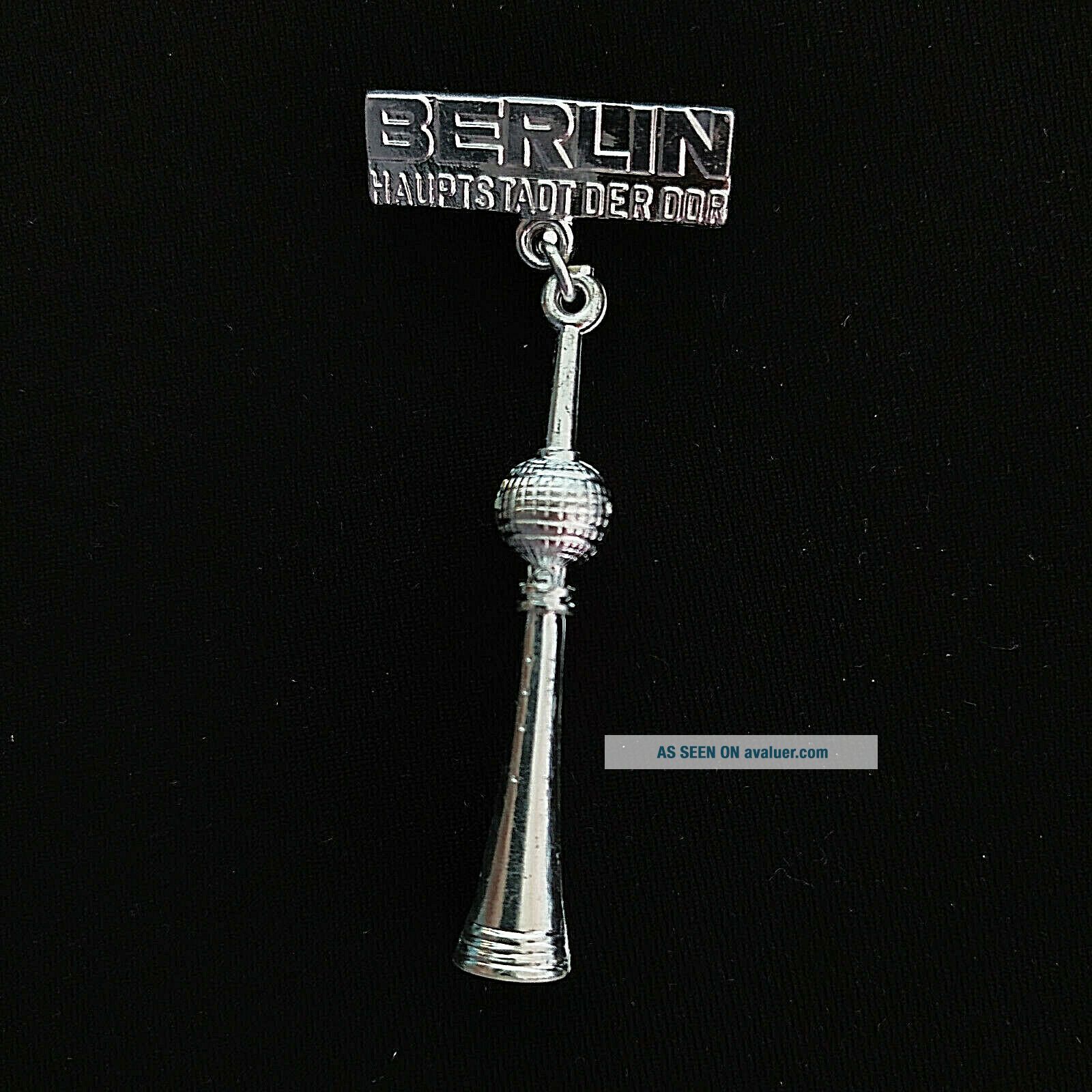 DDR East Germany (Communist) Cpital BERLIN TV TOWER Plastic Pin Badge ...