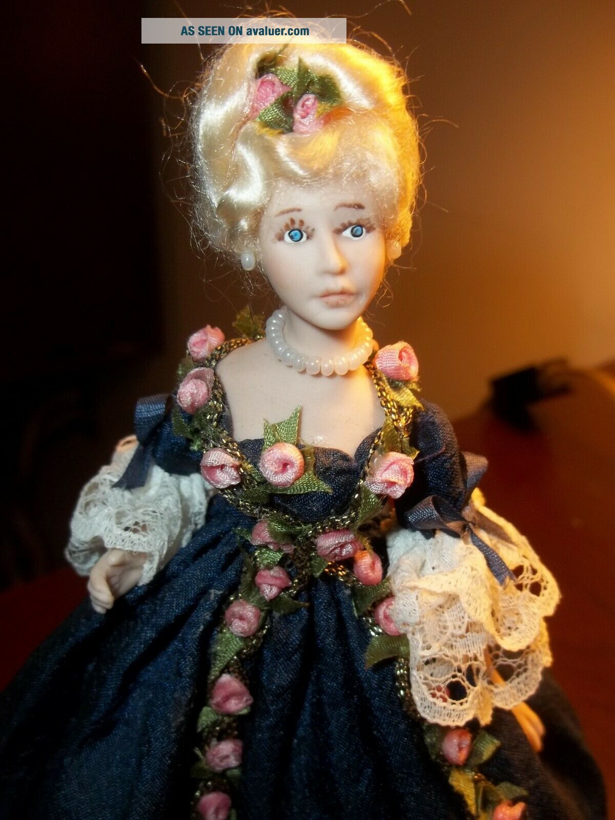 Victorian Lady Artist 1:12 Dollhouse MINIATURE Woman | #3667130