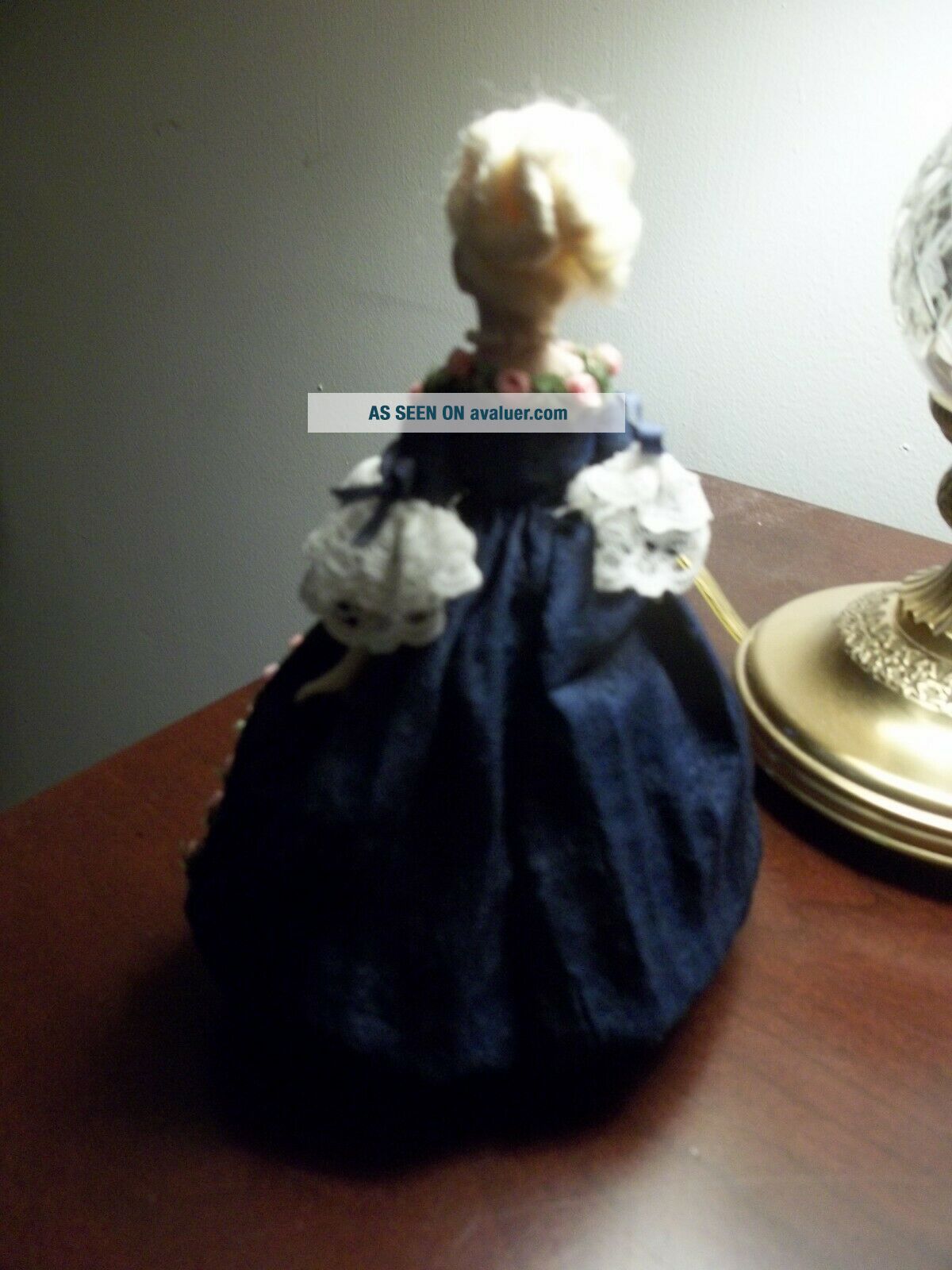 Victorian Lady Artist 1:12 Dollhouse MINIATURE Woman | #3667130
