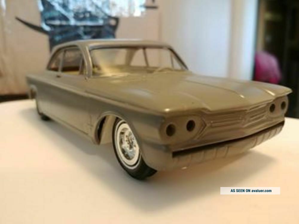 Issue AMT 1961/62 Chevy Corvair 2dr Hardtop Built Model Car. | #3904131