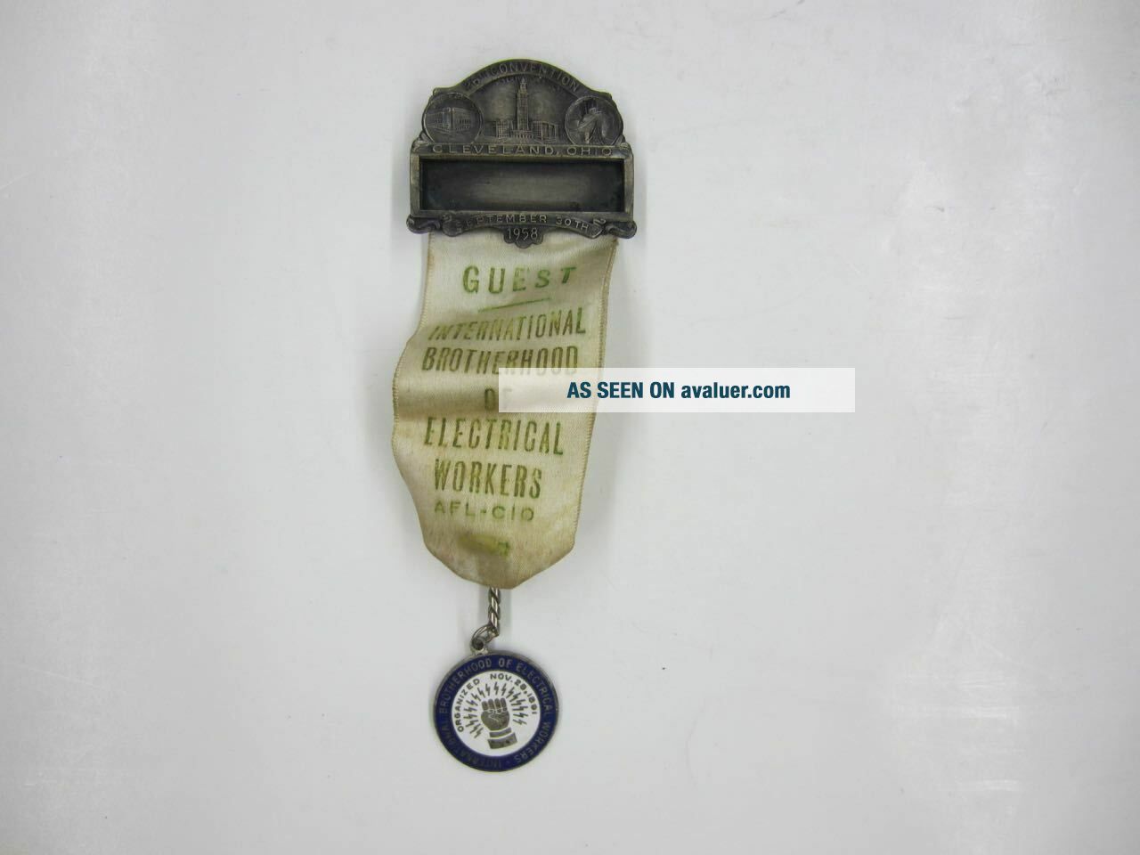Vintage 1958 INTERNATIONAL BROTHERHOOD OF ELECTRICAL WORKERS Medal ...