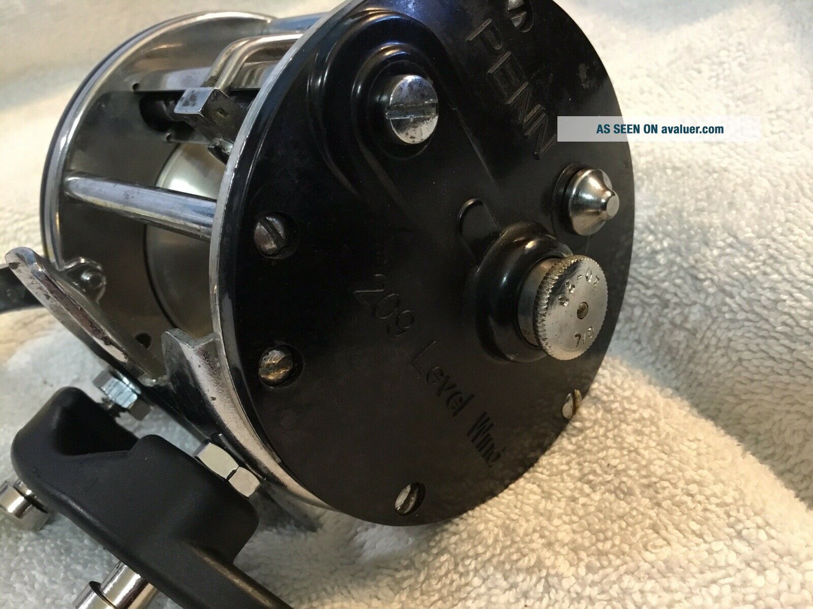 Vintage Penn 209 Level Wind Fishing Reel W/Rod Clamps | #3922410