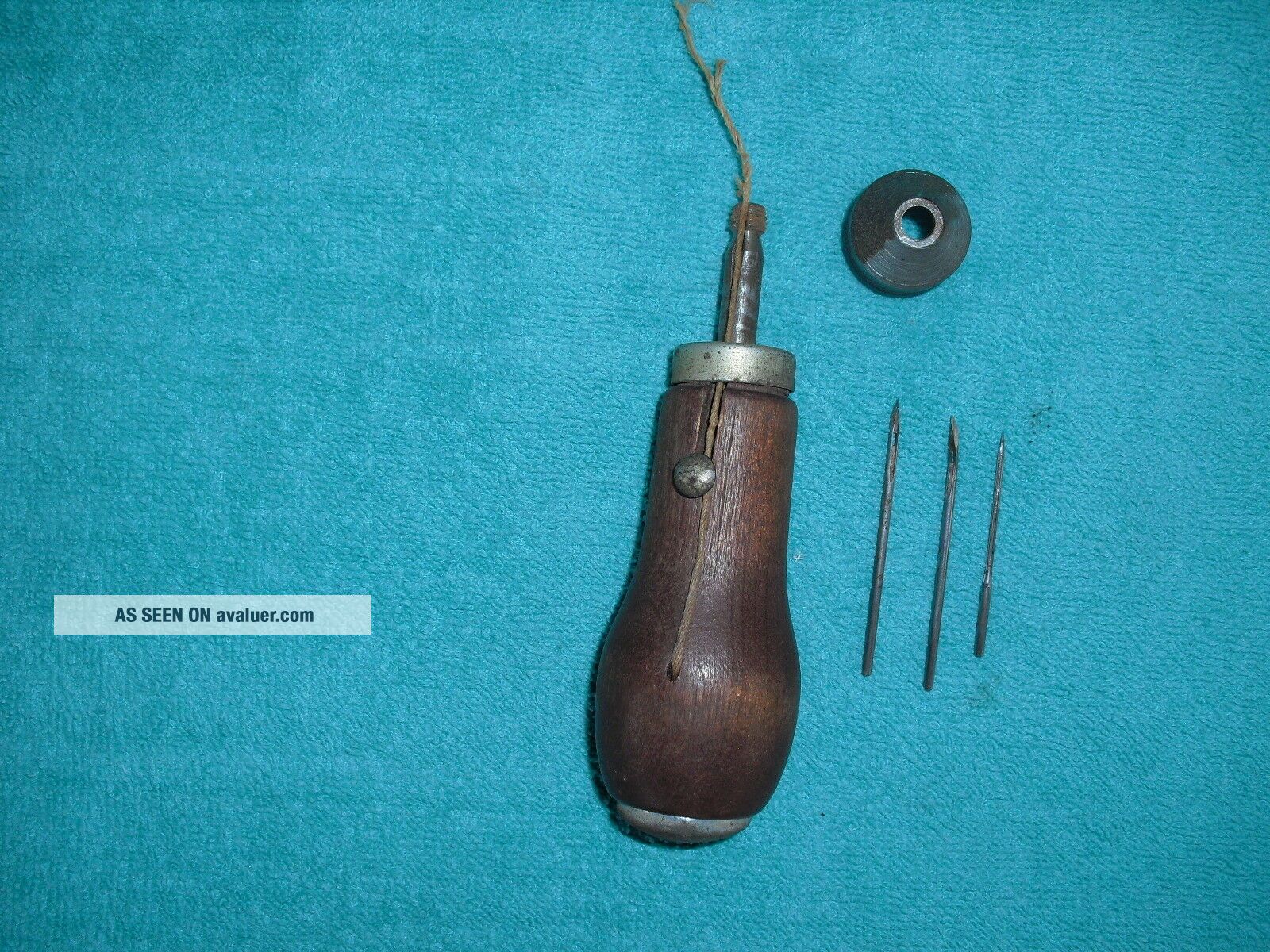 Antique Shoe Repairing Tools - Threaded Sewing Awl With 3 Needles, Tack ...