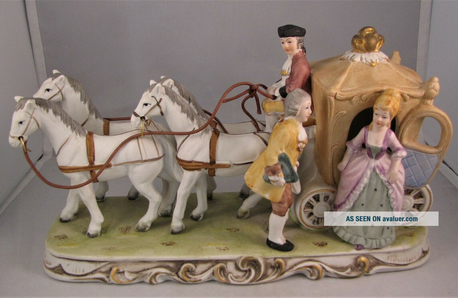 VINTAGE BISQUE PORCELAIN COLONIAL HORSE CARRIAGE FIGURINE 11 " | #4065596