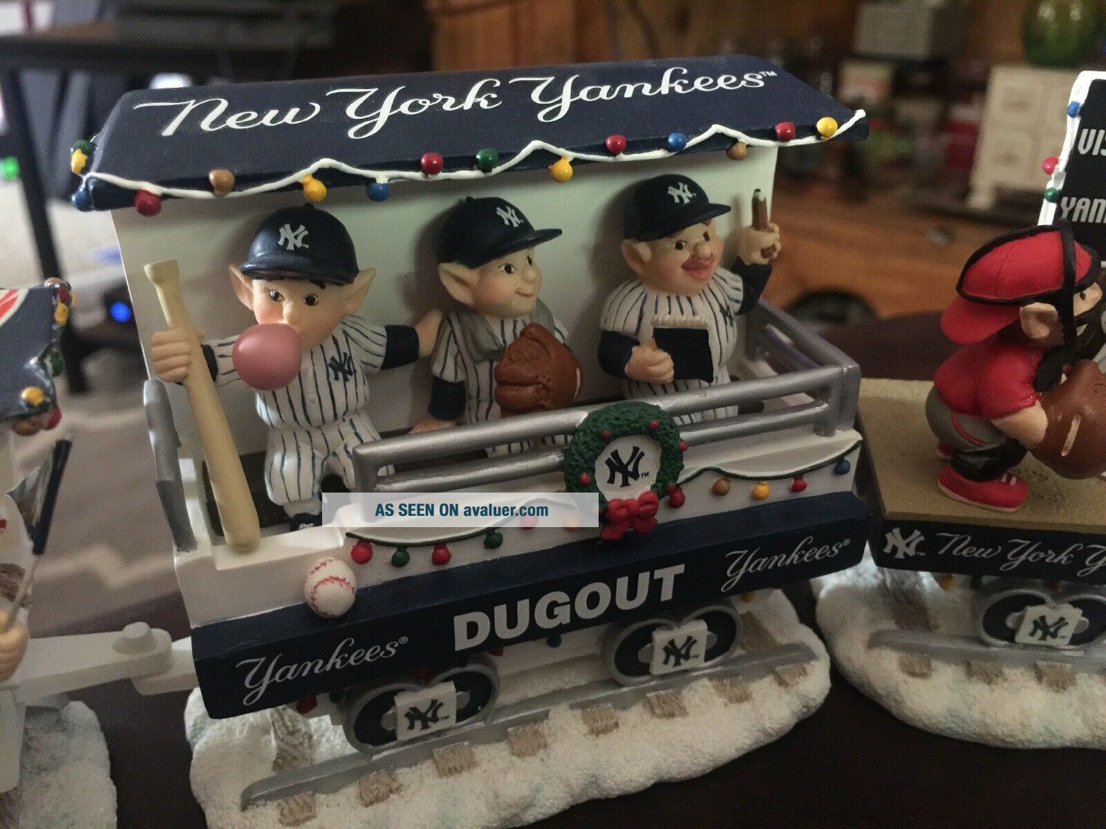 Danbury The York Yankees Christmas Express Train Set. Not. | #4130366