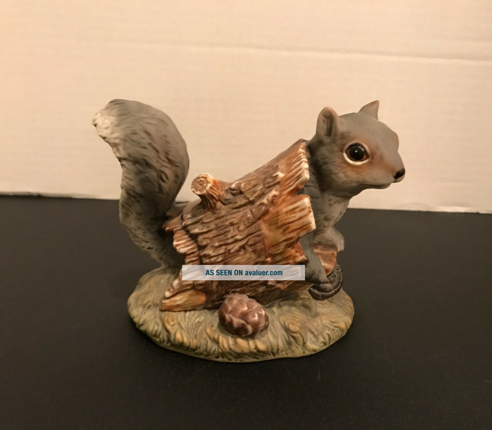 Vintage HOMCO Masterpiece Porcelain Squirrel In Log Figurine 1986 ...