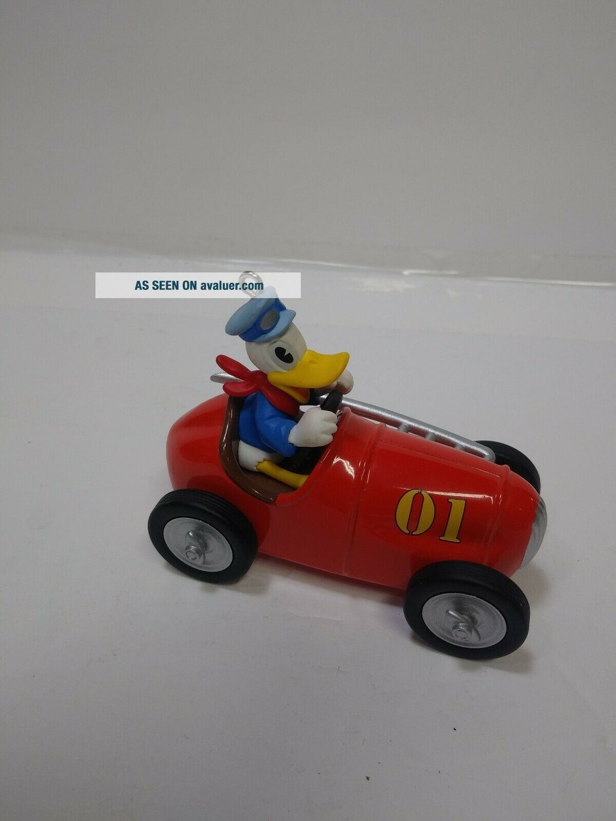 HALLMARK DONALD DUCK GOES MOTORING 2001 DISNEY CHRISTMAS ORNAMENTS RACE ...