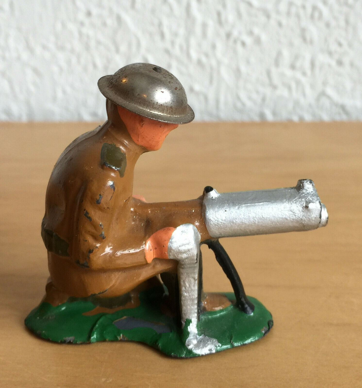 Vintage Barclay Manoil Soldier At Machine Gun SS Tin Helmet | #19231200