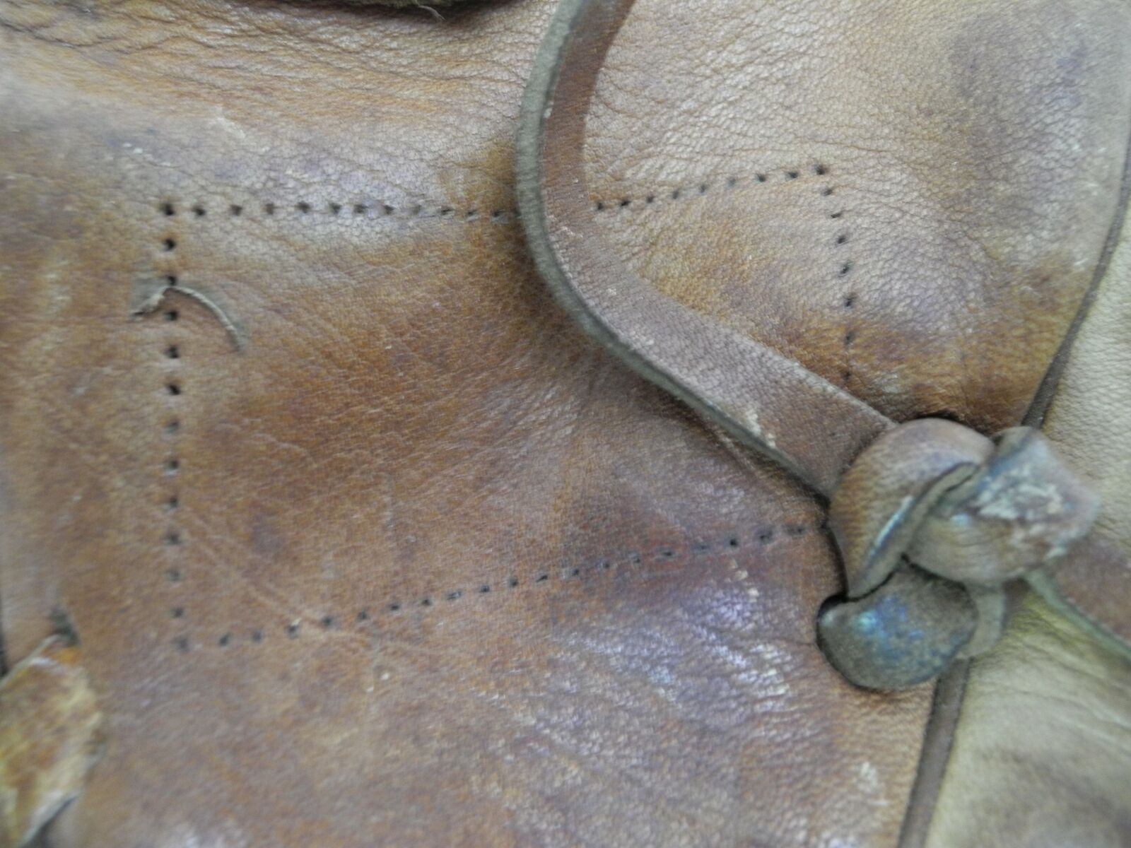 Vintage 1950 ' S Leather Baseball Glove With Solid V Design Web | #19198708