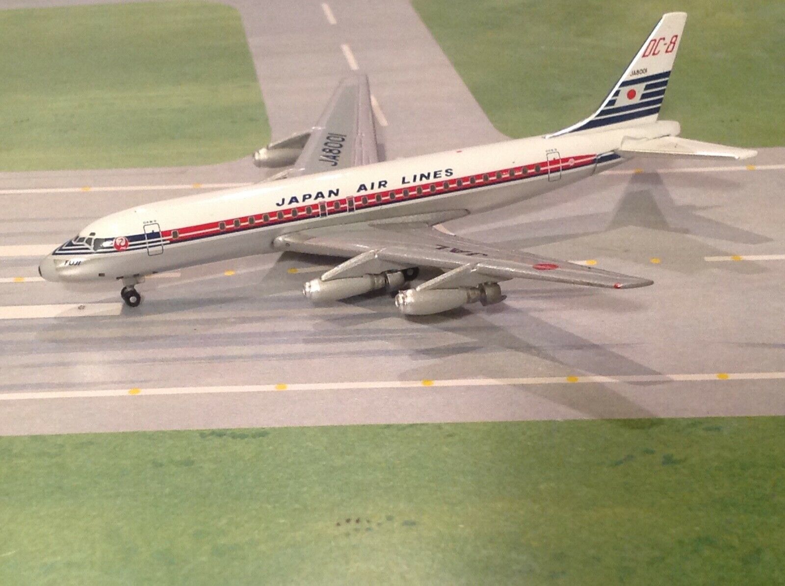 Gemini Jets JAL Japan Air Lines DC - 8 JA8001 1/400 Scale Airplane ...