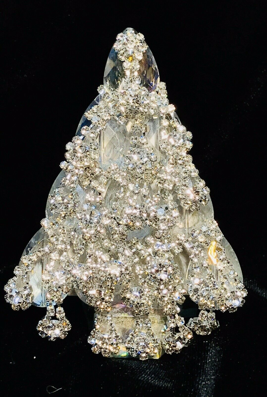 Oozing In Crystal & Vintage Rhinestone Christmas Tree Pin Brooch LaHeir ...