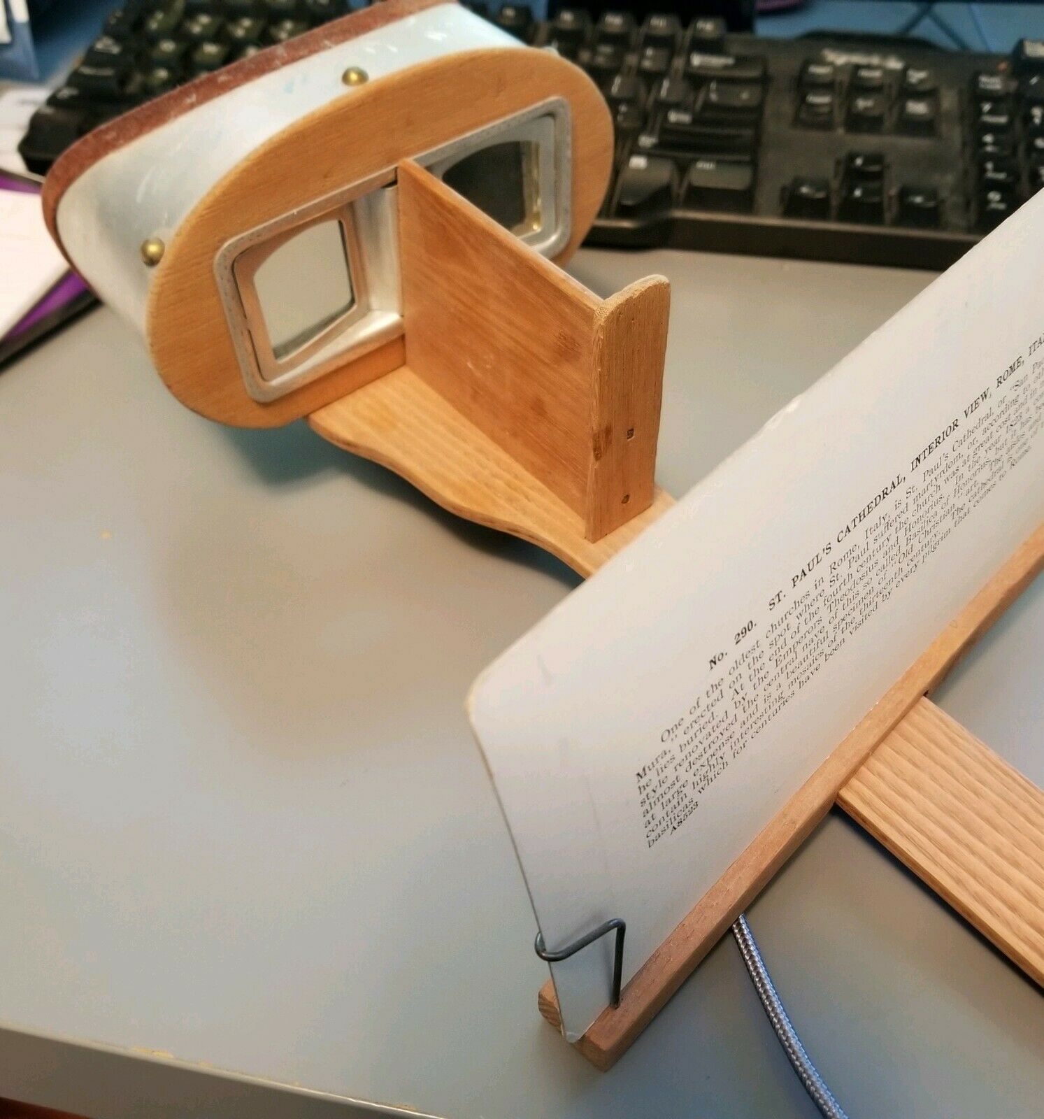 Vintage Stereo Viewer Stereopticon With 3D Picture Cards | #19567276