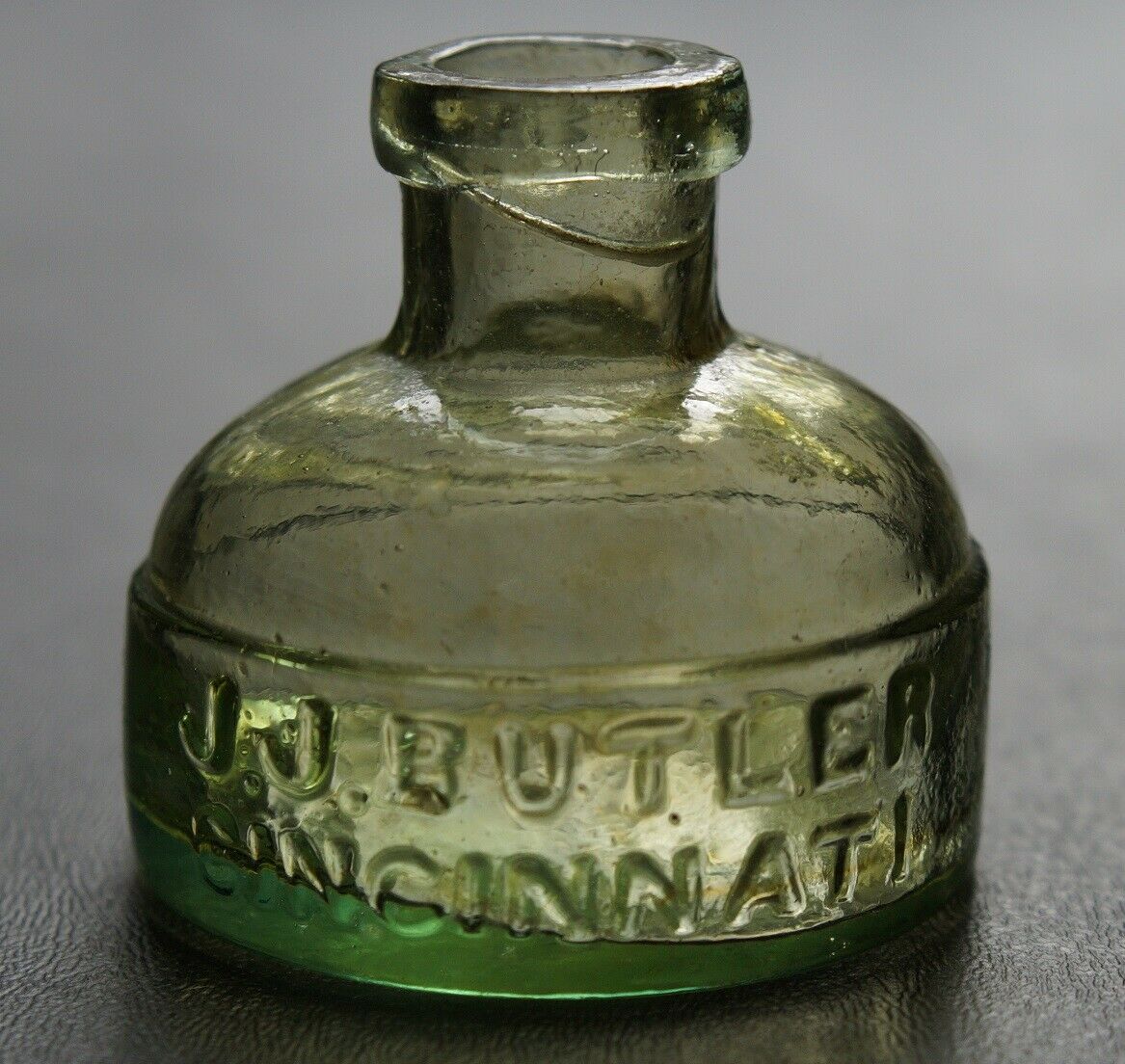 EARLY ANTIQUE HINGE MOLD APPLIED TOP BUTLER IGLOO INK BOTTLE CINCINNATI ...
