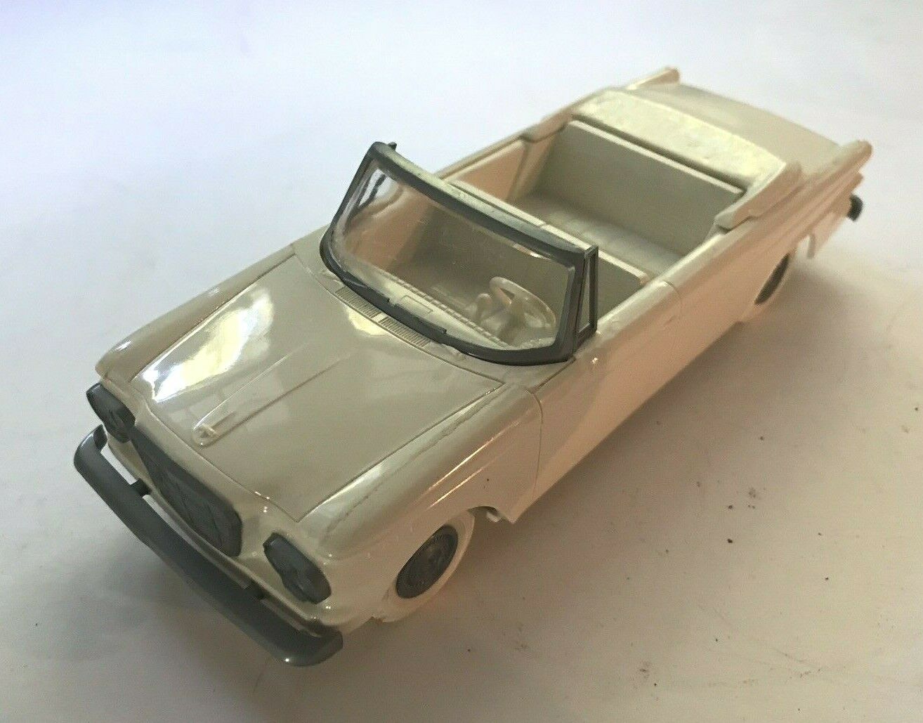VINTAGE MODEL CAR KIT 1962 STUDEBAKER LARK - BY HAWK - 1/32 SCALE ...
