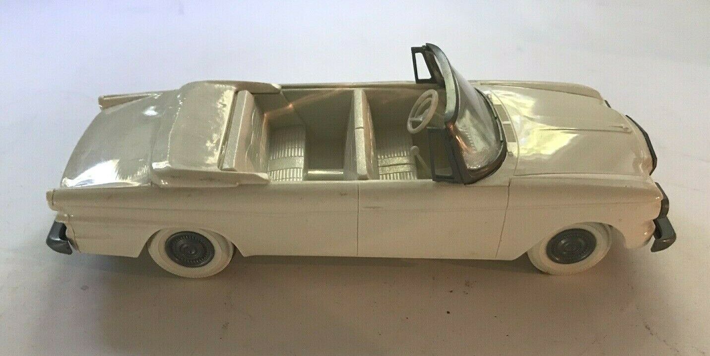 VINTAGE MODEL CAR KIT 1962 STUDEBAKER LARK - BY HAWK - 1/32 SCALE ...