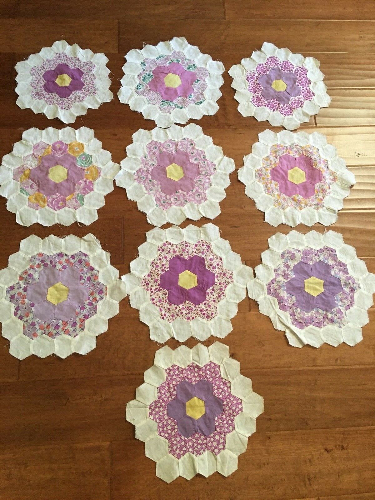 Vintage Grandmother ' S Flower Garden Quilt Blocks Hand - Pieced Tiny ...
