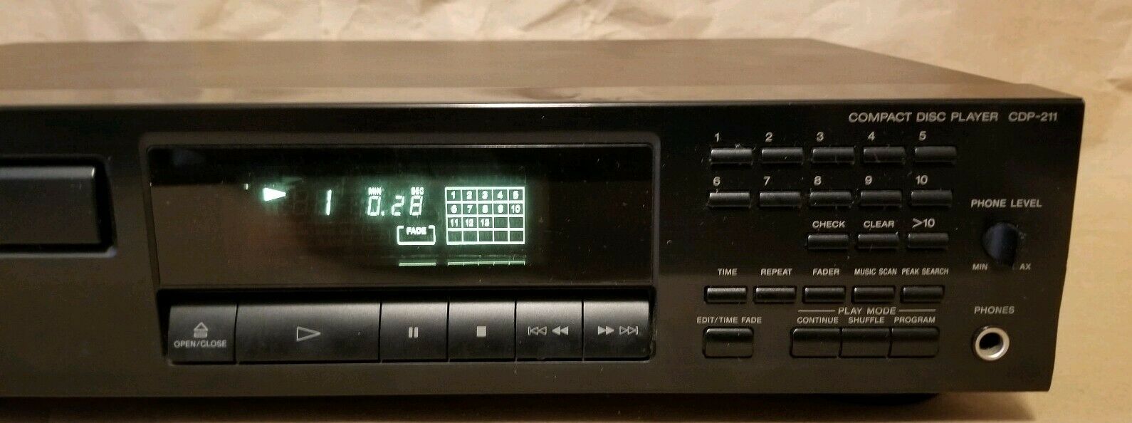 Sony CDP - 211 Single Disc CD Player Fully Vintage Made In Japan Smoke ...