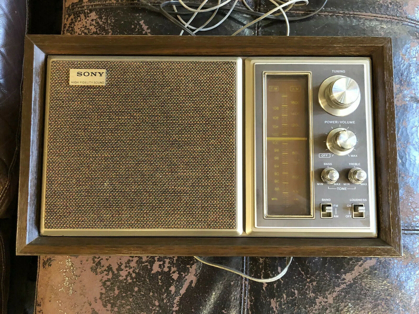 Vintage SONY ICF - 9550W High Fidelity Sound AM/FM Table Radio. | #19366414