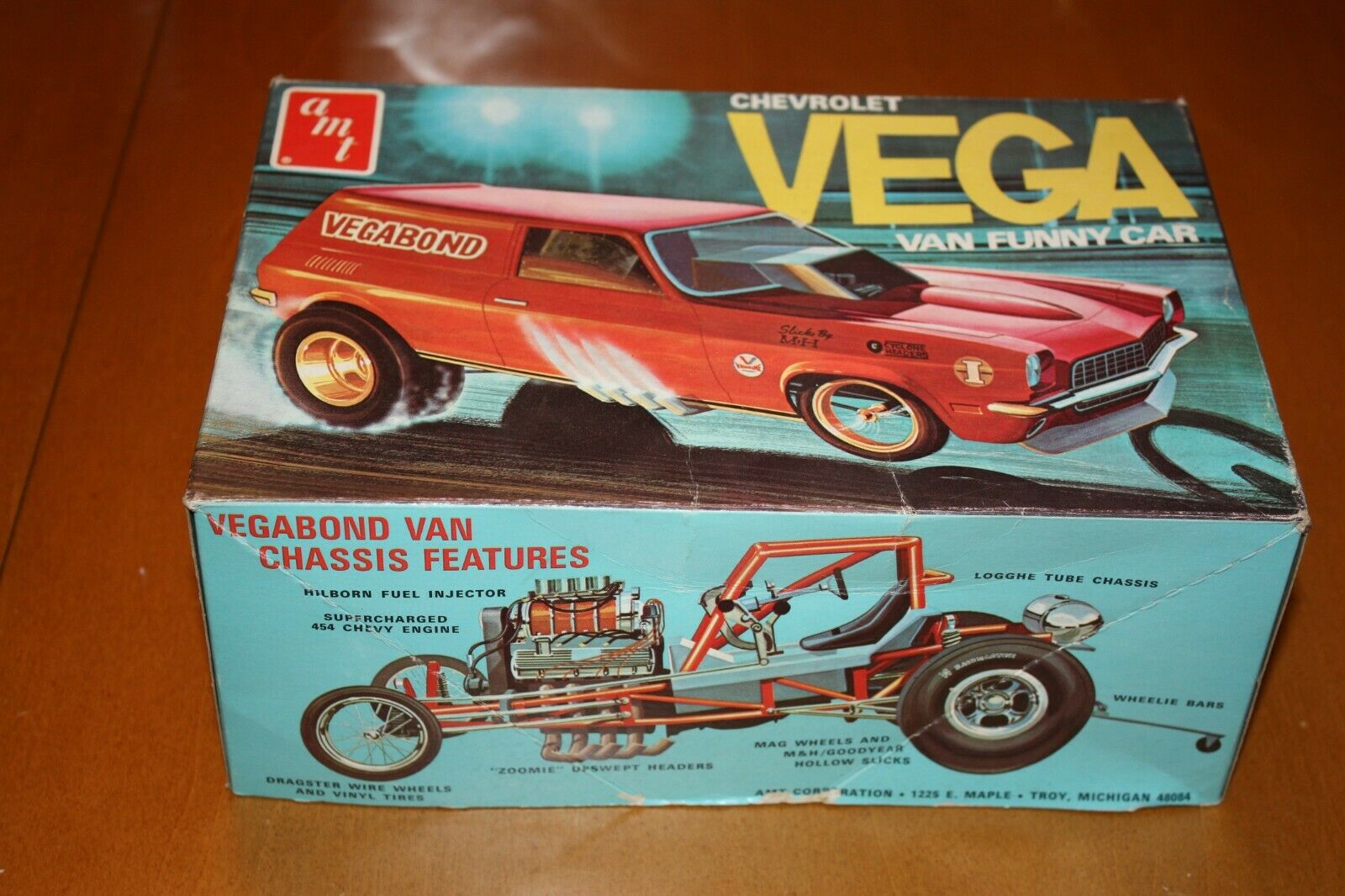 AMT Chevrolet VEGA VAN FUNNY CAR Model Kit | #18451384