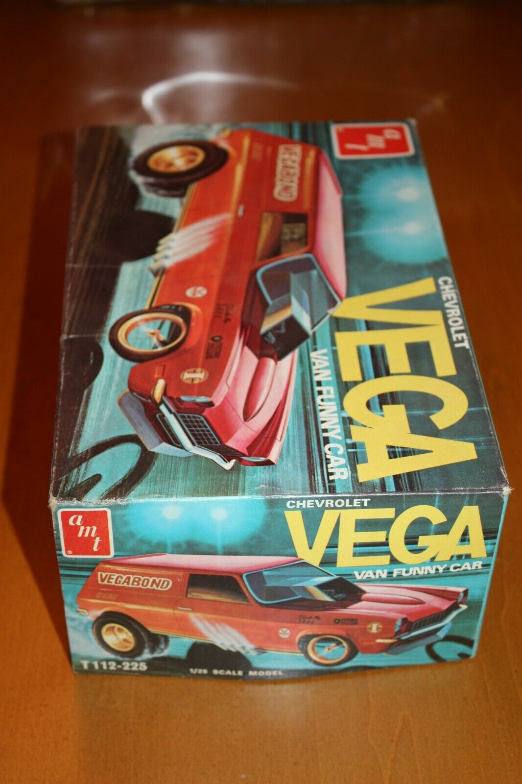 AMT Chevrolet VEGA VAN FUNNY CAR Model Kit | #18451384