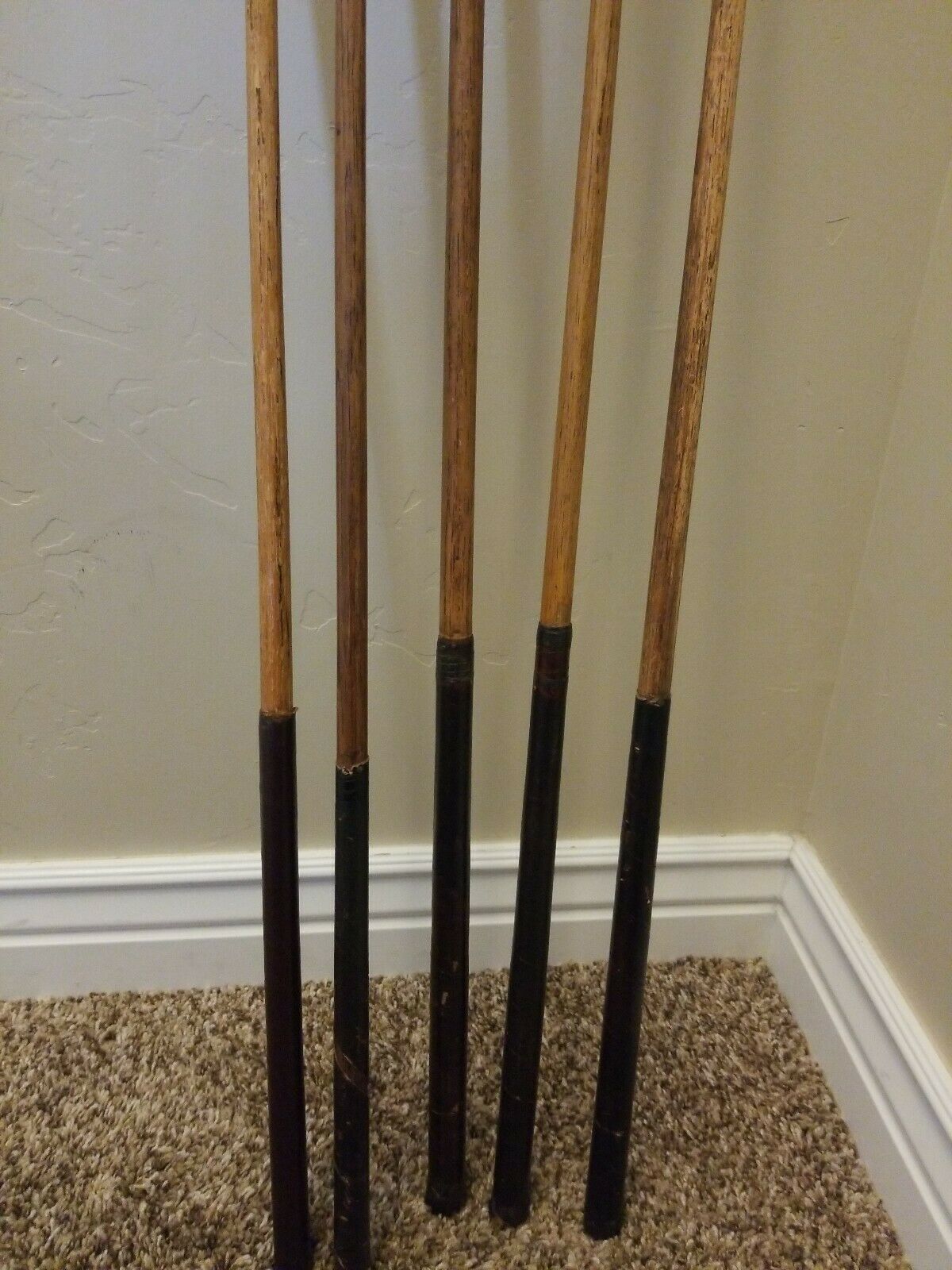 5 Antique Vintage Hickory Wood Shaft Golf Clubs Right Handed Putter And ...