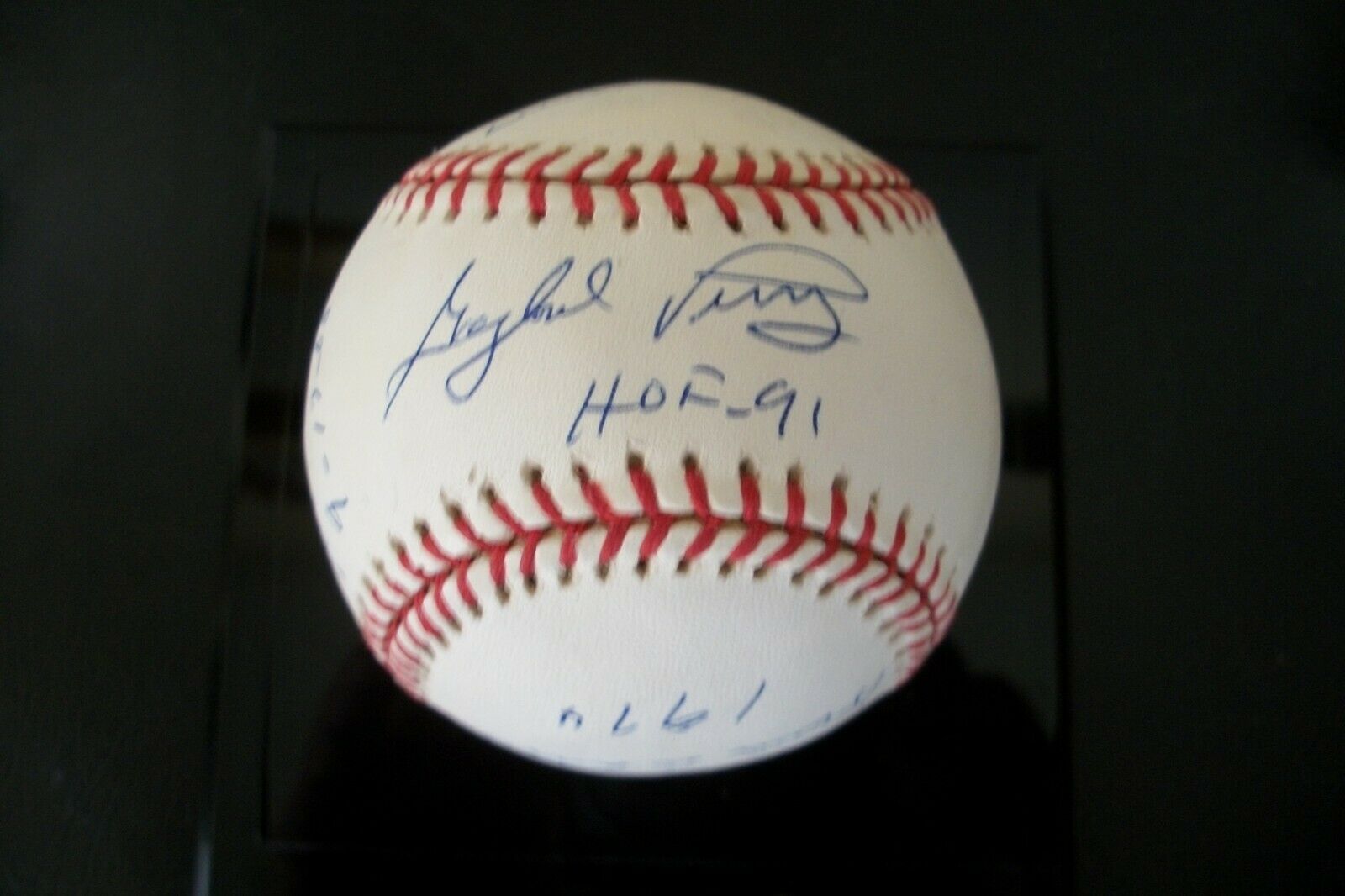 GAYLORD PERRY SIGNED STATBALL STAT BASEBALL W/ 14 INSCRIPTIONS AUTO ...