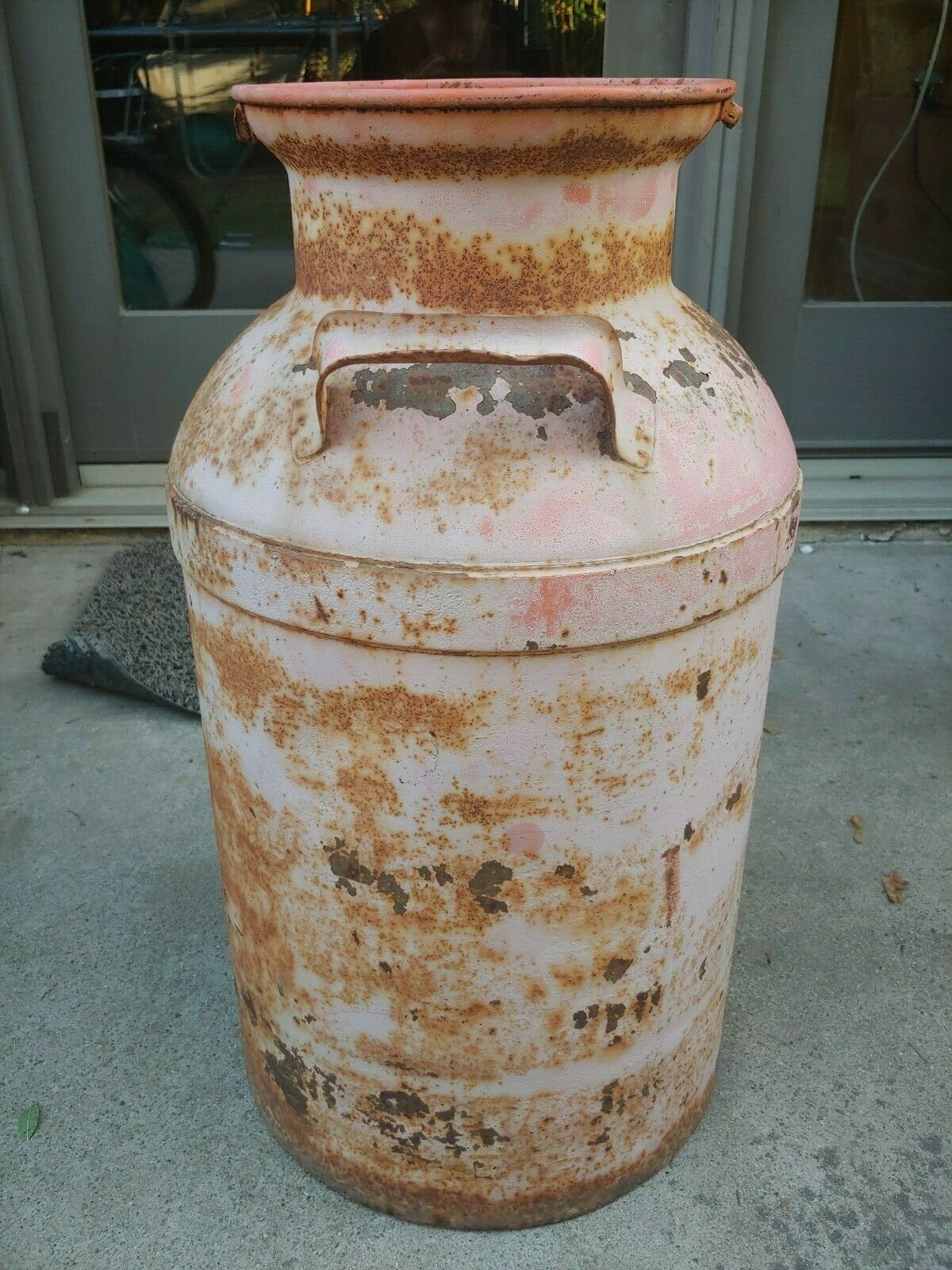 Vintage Red Painted 10 Gallon Dairy Milk Can, Patina Farm Ranch Barn ...