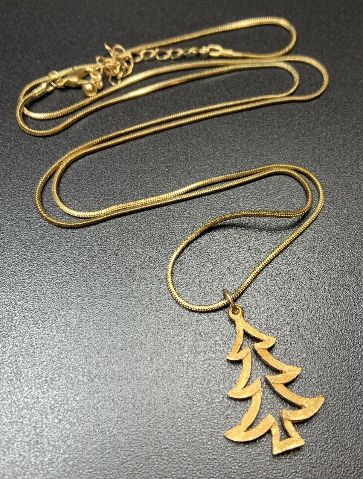 Signed Mylu Vintage Necklace 30” Gold Tone Chain Christmas Tree Pendent ...