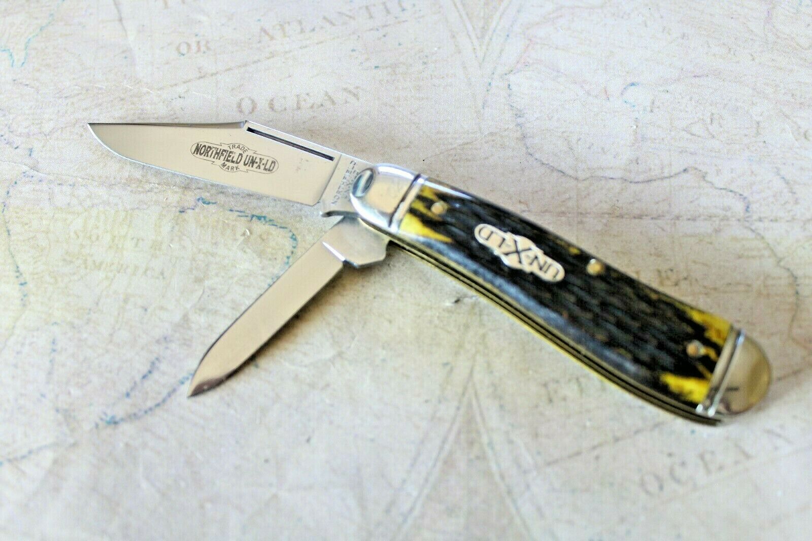 Great Eastern Cutlery Northfield USA Antique Yellow Bone Dogleg Trapper ...