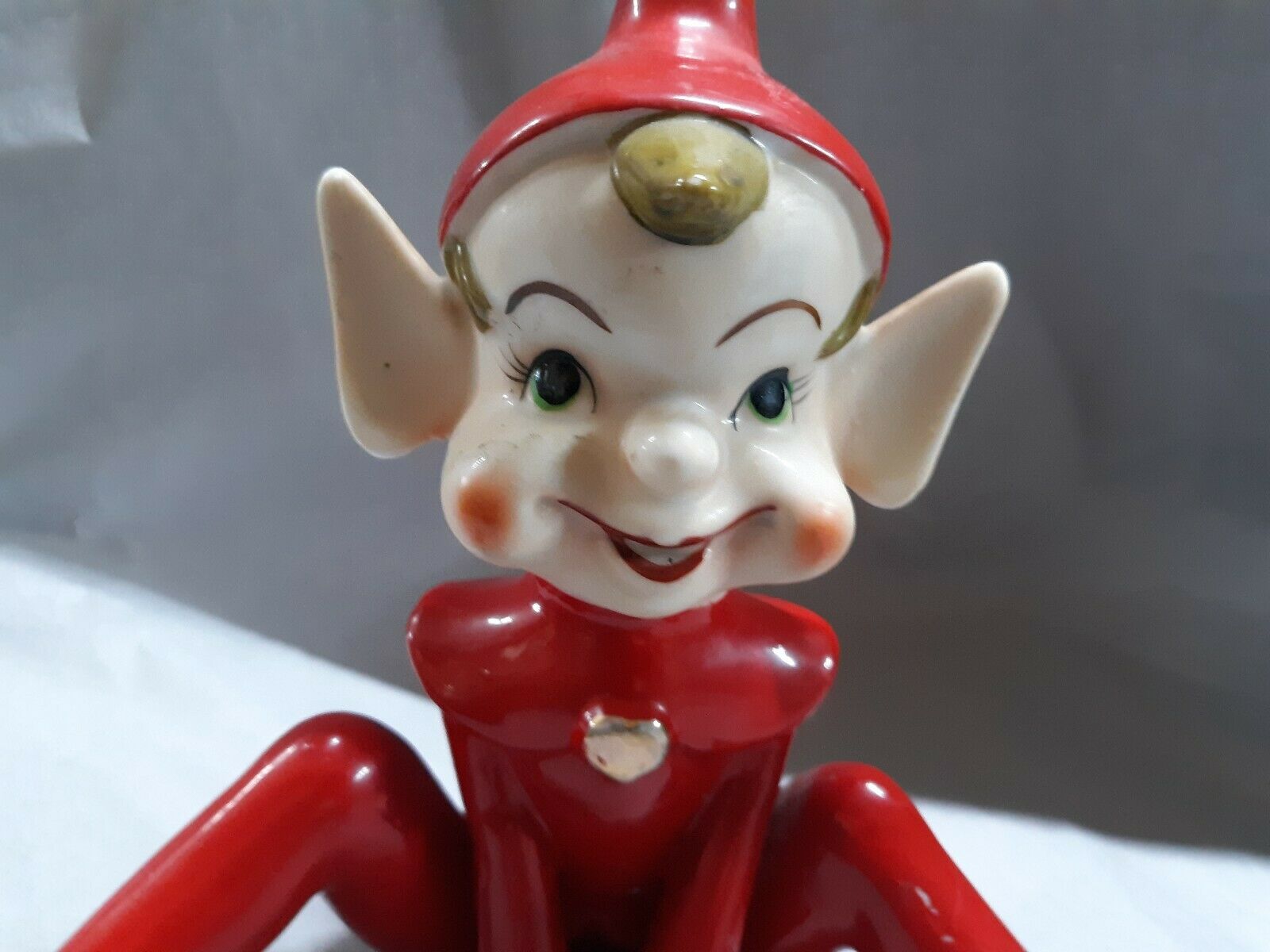 VINTAGE LARGE CERAMIC ELF PIXIE BIG EARS SITTING CHRISTMAS FIGURINE ...