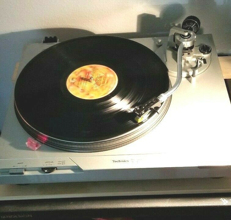 TECHNICS SL - D2 SEMI AUTOMATIC TURNTABLE SERVICED WITH CART STYLUS AND ...
