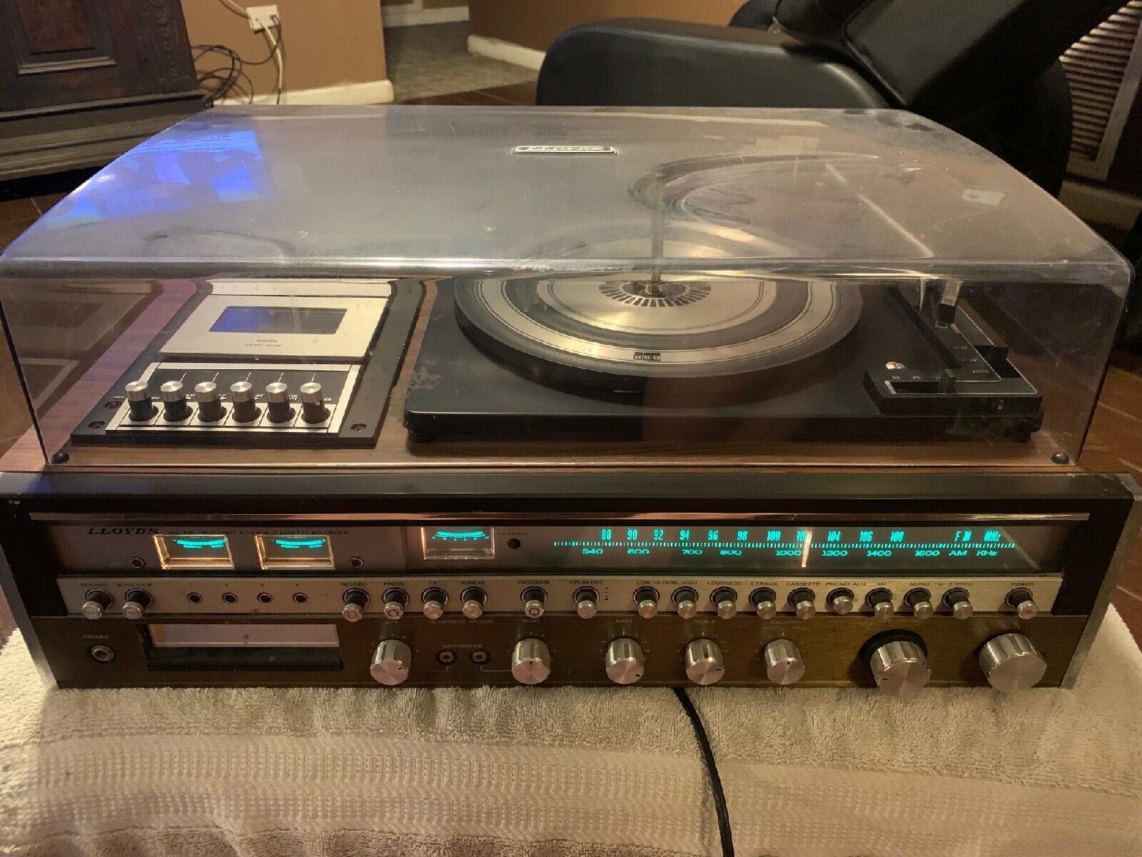 Lloyd’s Vintage Record Player, 8 Track, Cassette Player Combo Recorder ...