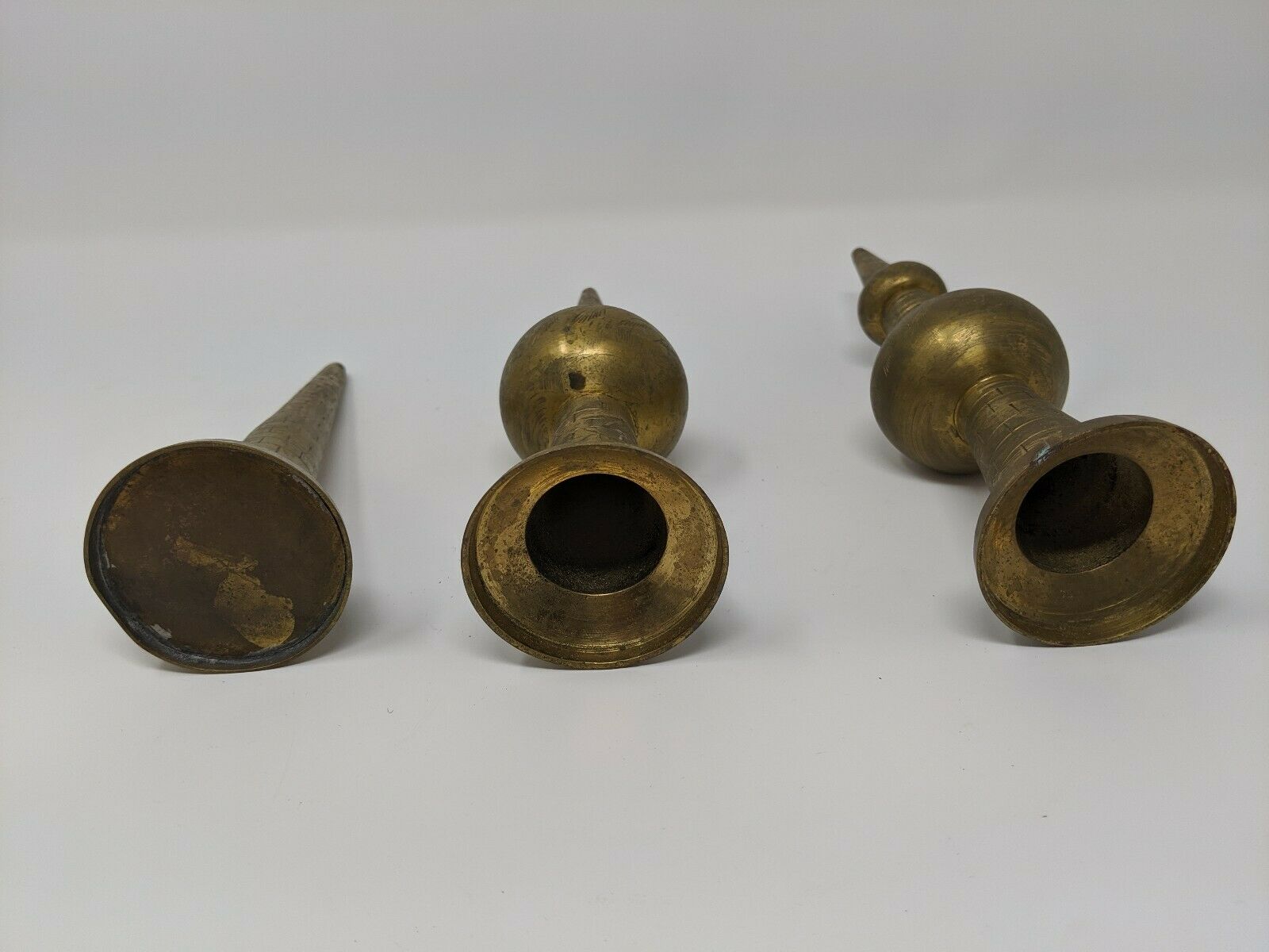 VINTAGE KUWAIT TOWERS SOUVENIR METAL BRASS KUWAIT CITY DESKTOP DISPLAY ...