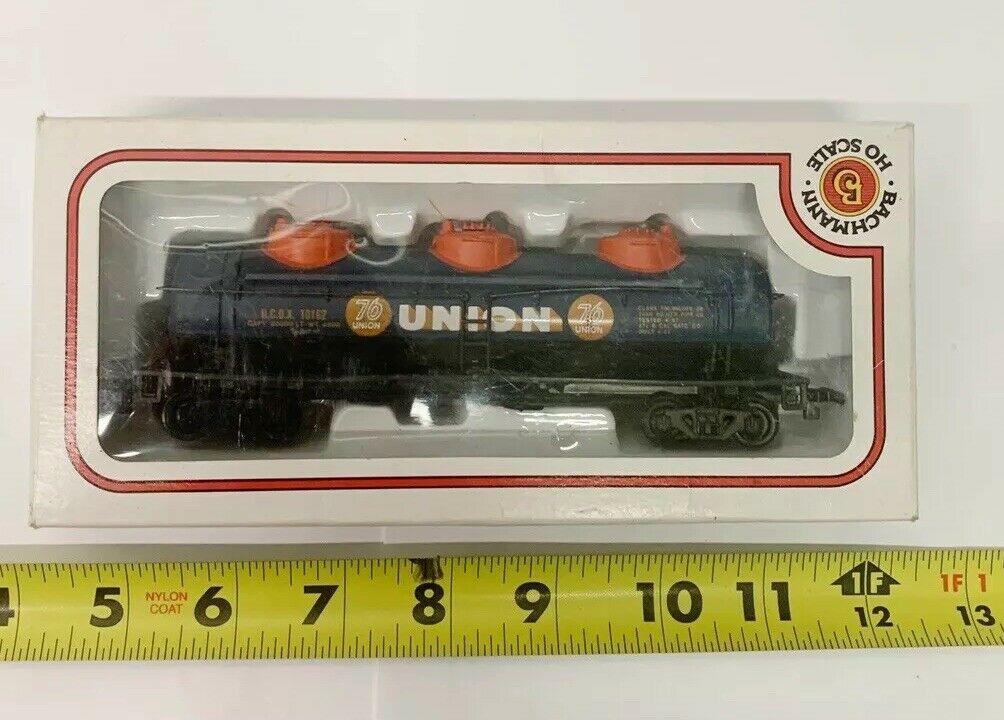 Vintage HO SCALE TRAIN BACHMANN Union Pacific TANKER Car - Three Dome ...