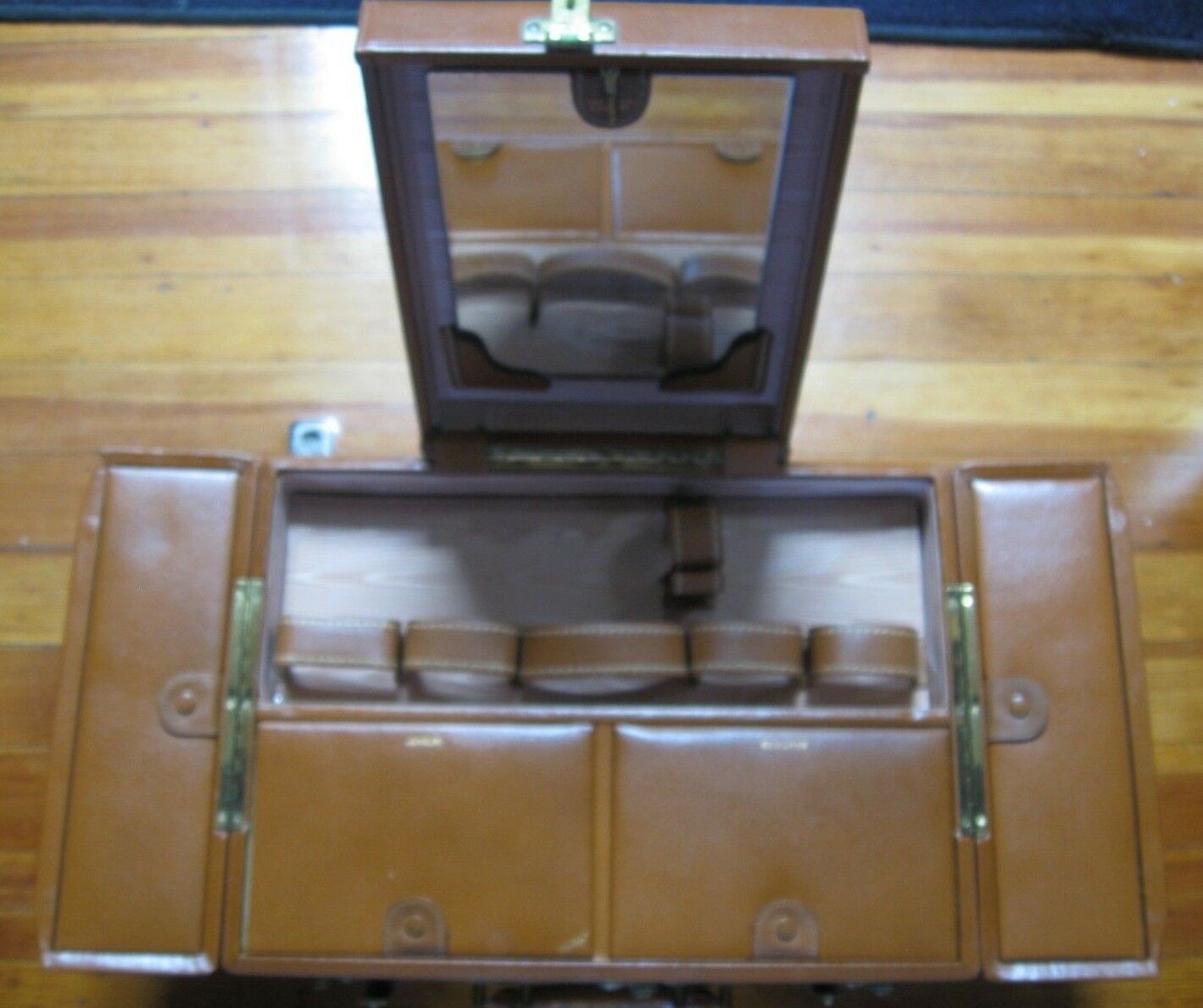 MIDCENTURY SHORTRIP MAKEUP TRAVEL BAG LEATHER LUGGAGE VANITY CASE ...