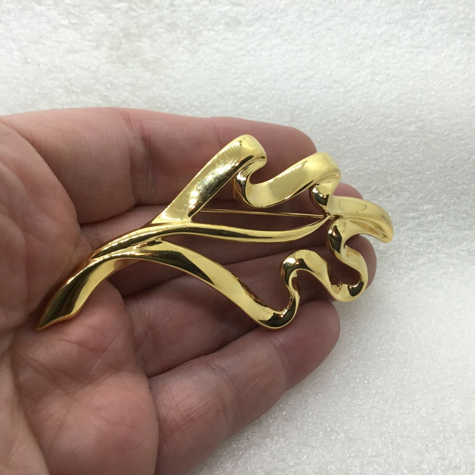 Signed TRIFARI Vintage OAK LEAF BROOCH Pin Large Gold Tone Costume ...