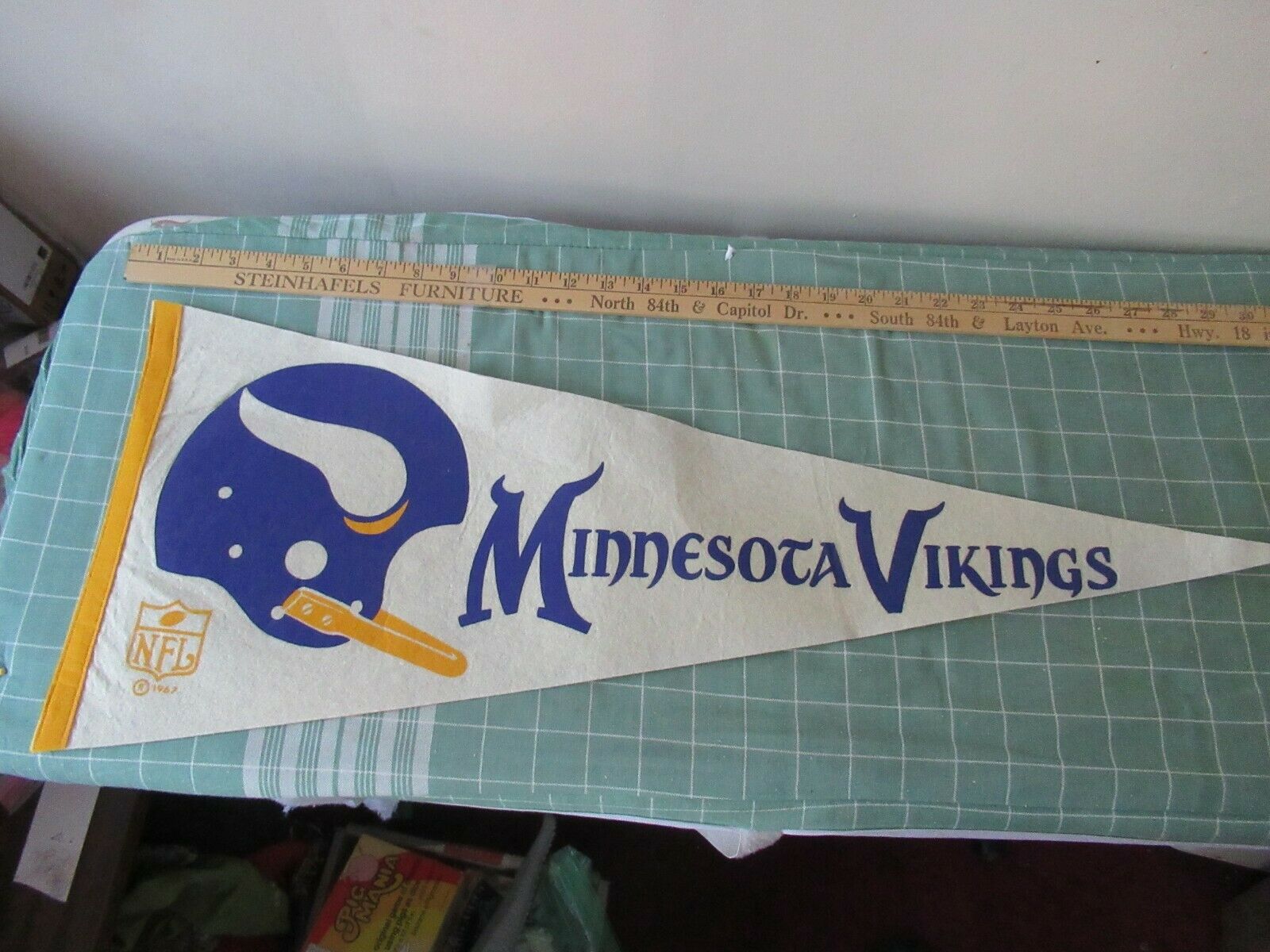 Minnesota Vikings NFL Vintage Pennant 1967 Single Bar Helmet | #17257255