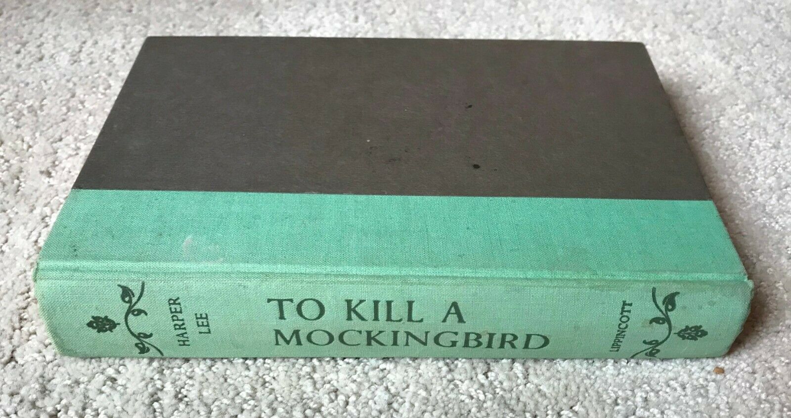 TO KILL A MOCKINGBIRD, By HARPER LEE, 1960 First Edition | #17137333