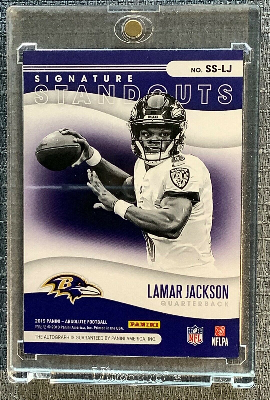Lamar Jackson AUTO 2019 Panini Absolute Signature Standouts /25 | #17081916
